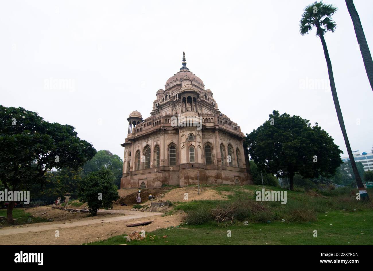 Tomb of Mushir Zadi in Lucknow, India Stock Photo - Alamy