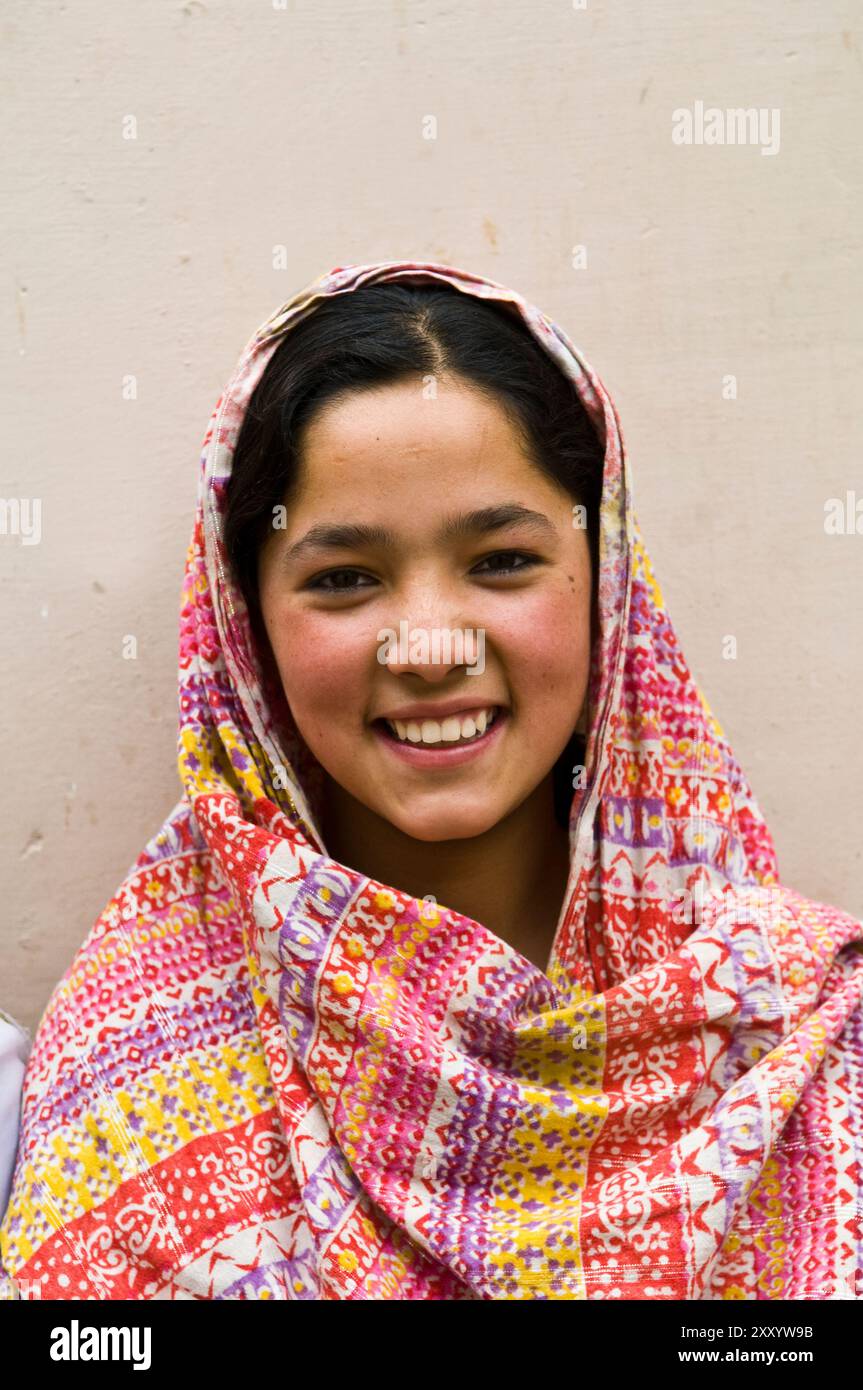 Woman hunza valley hi-res stock photography and images - Alamy