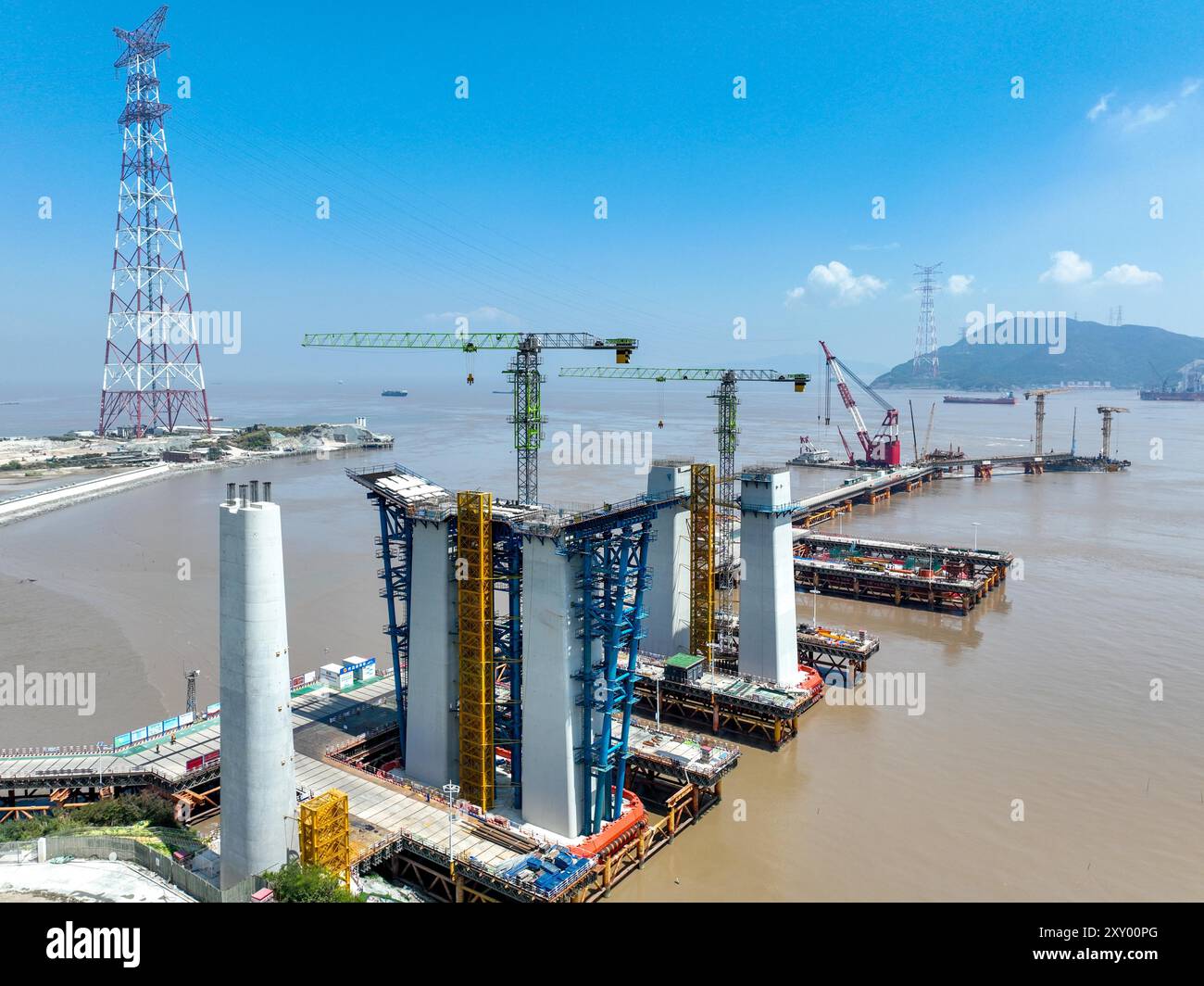 Aerial photo shows the construction site of Xihoumen cross-sea bridge ...