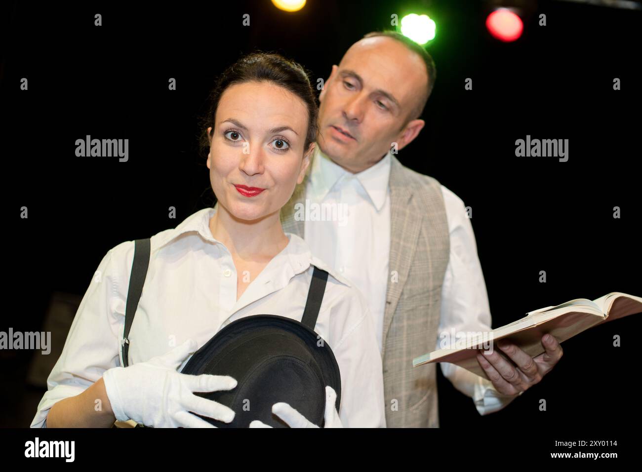 portrait of mimes in love Stock Photo - Alamy