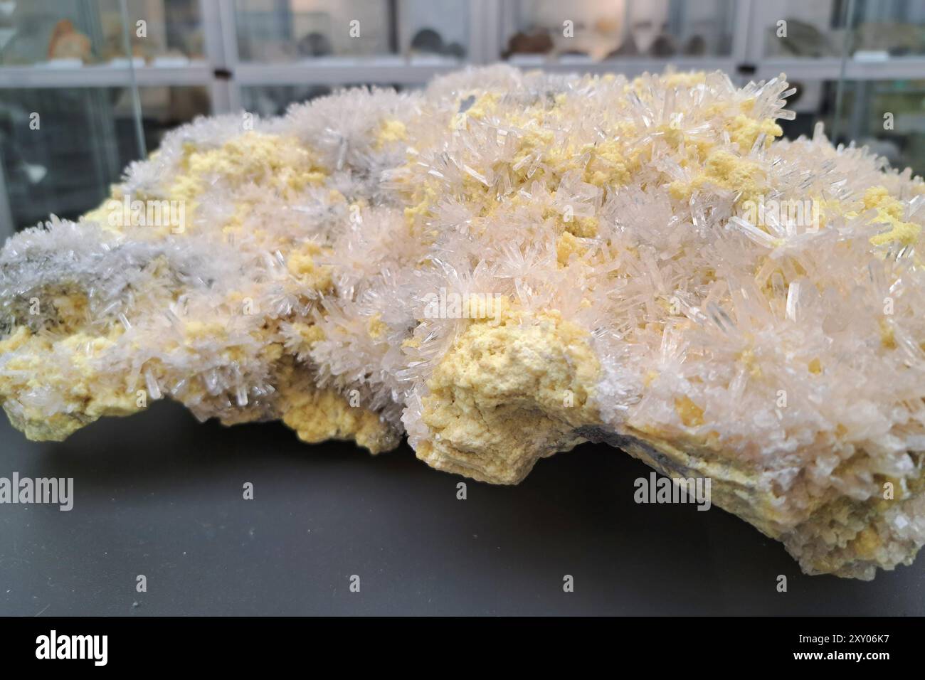 Matrix clusters hi-res stock photography and images - Alamy