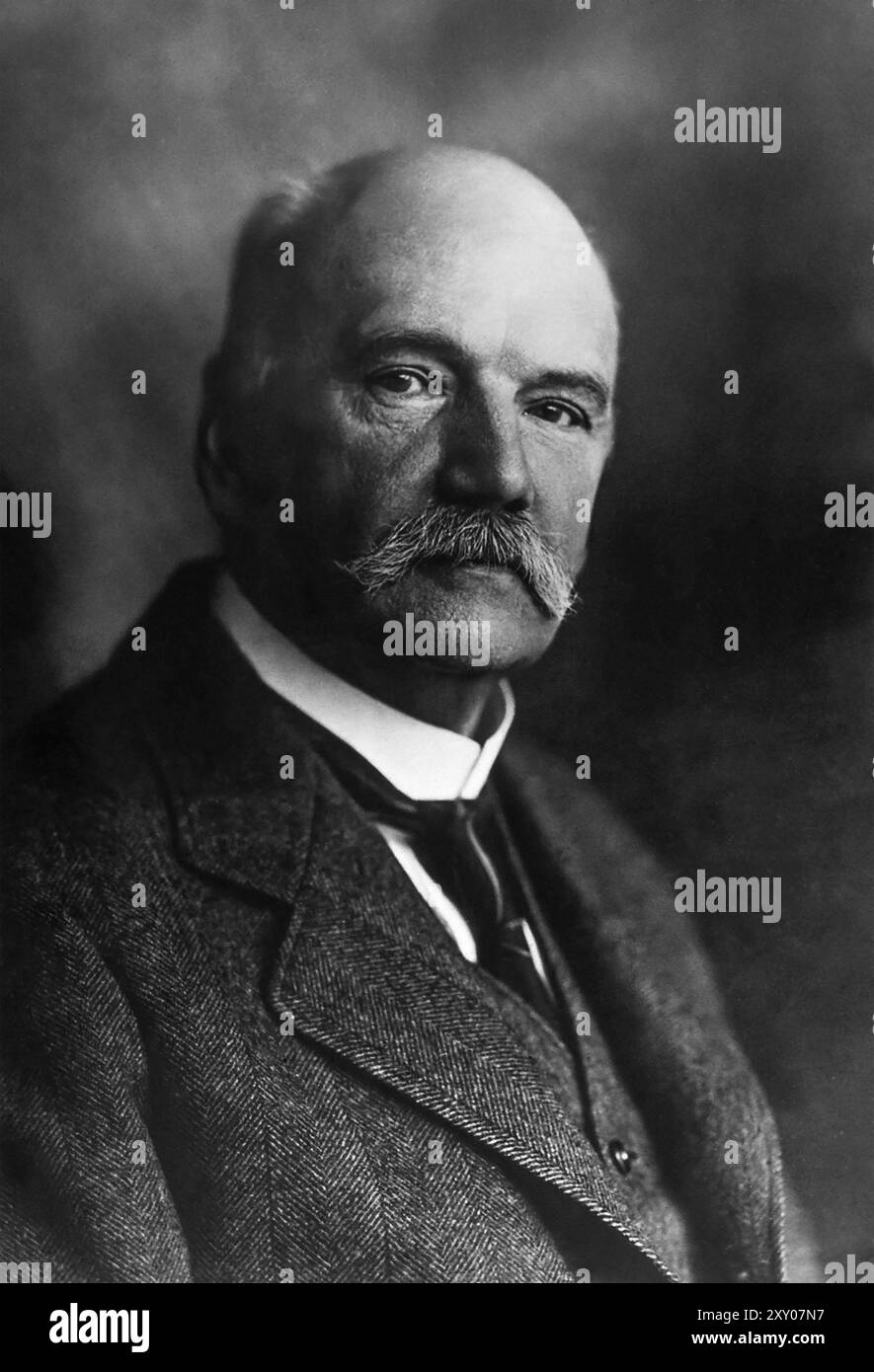 Karl Martin Leonhard Albrecht Kossel Stock Photo - Alamy