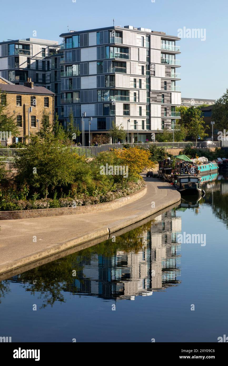 Regent's Canal, Borough of Camden, London, UK Stock Photo - Alamy