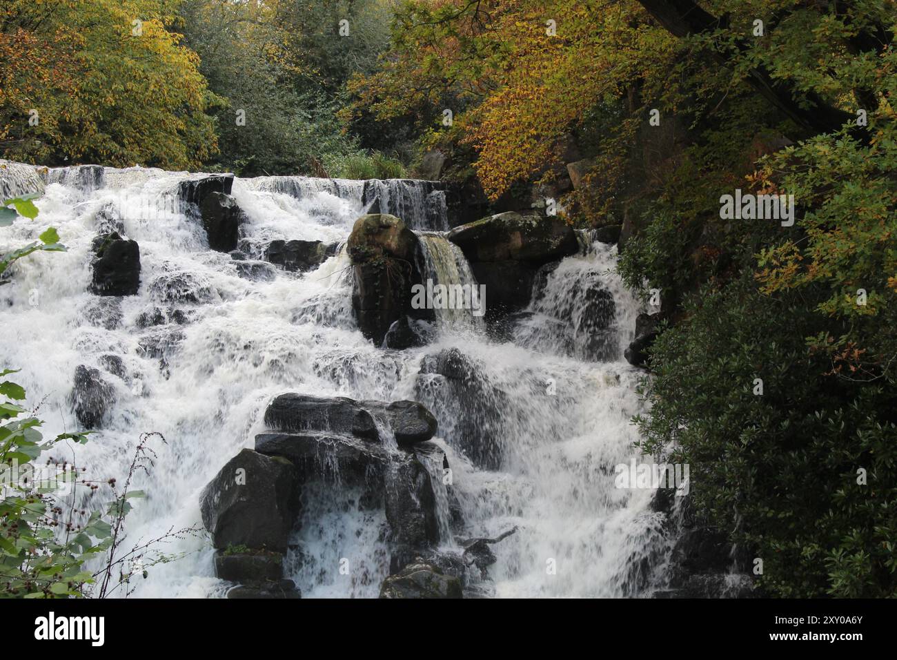 Virginia Water Lake Cascade Stock Photo - Alamy
