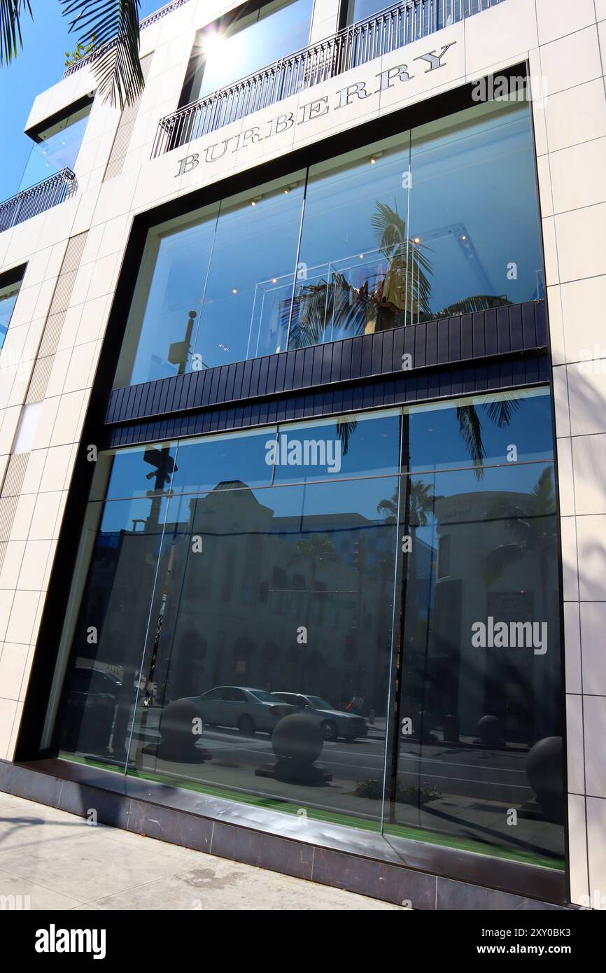 Burberry store rodeo drive hi-res stock photography and images - Alamy