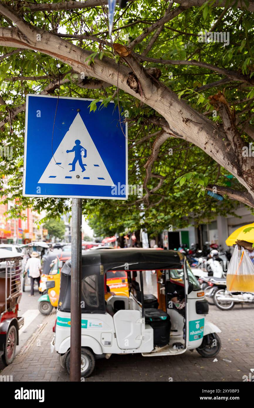 Pedestrian road crossing sign in downtown Phnom Penh (Central Market ...