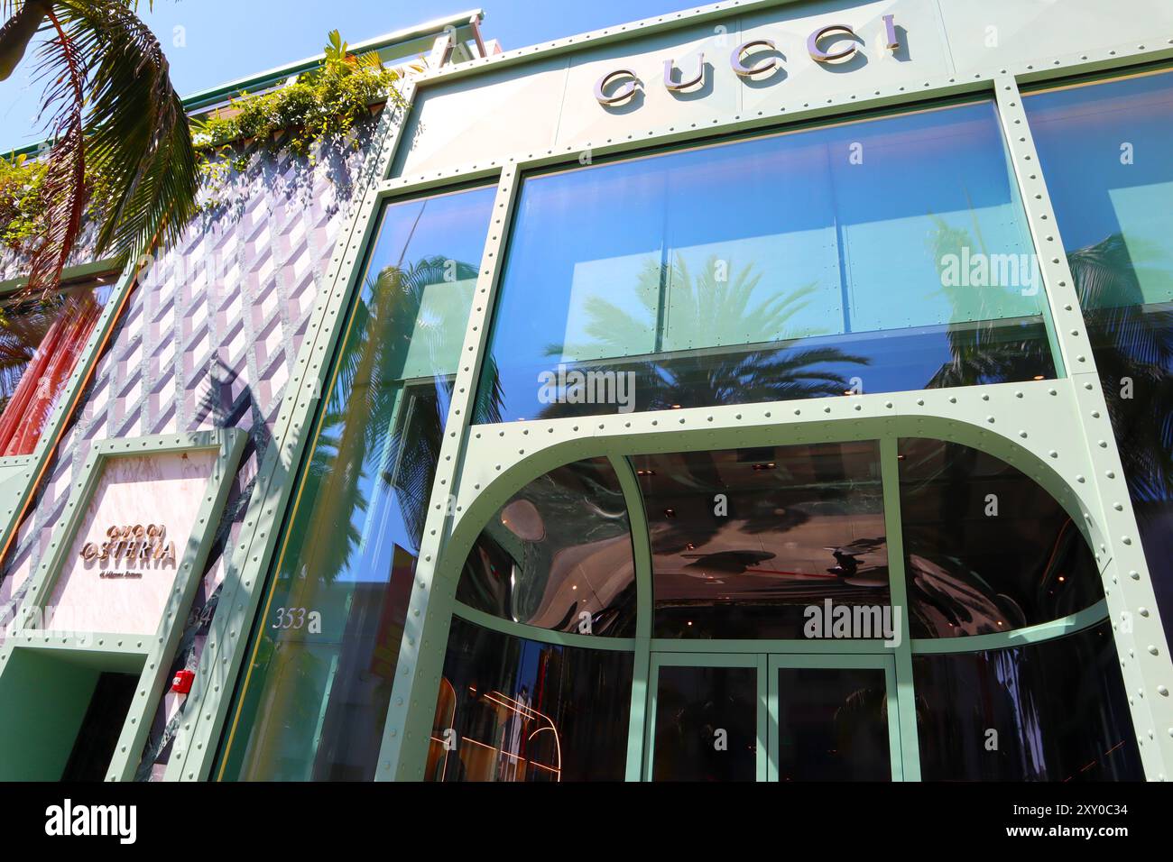GUCCI fashion store on Rodeo Drive, Beverly Hills Stock Photo - Alamy