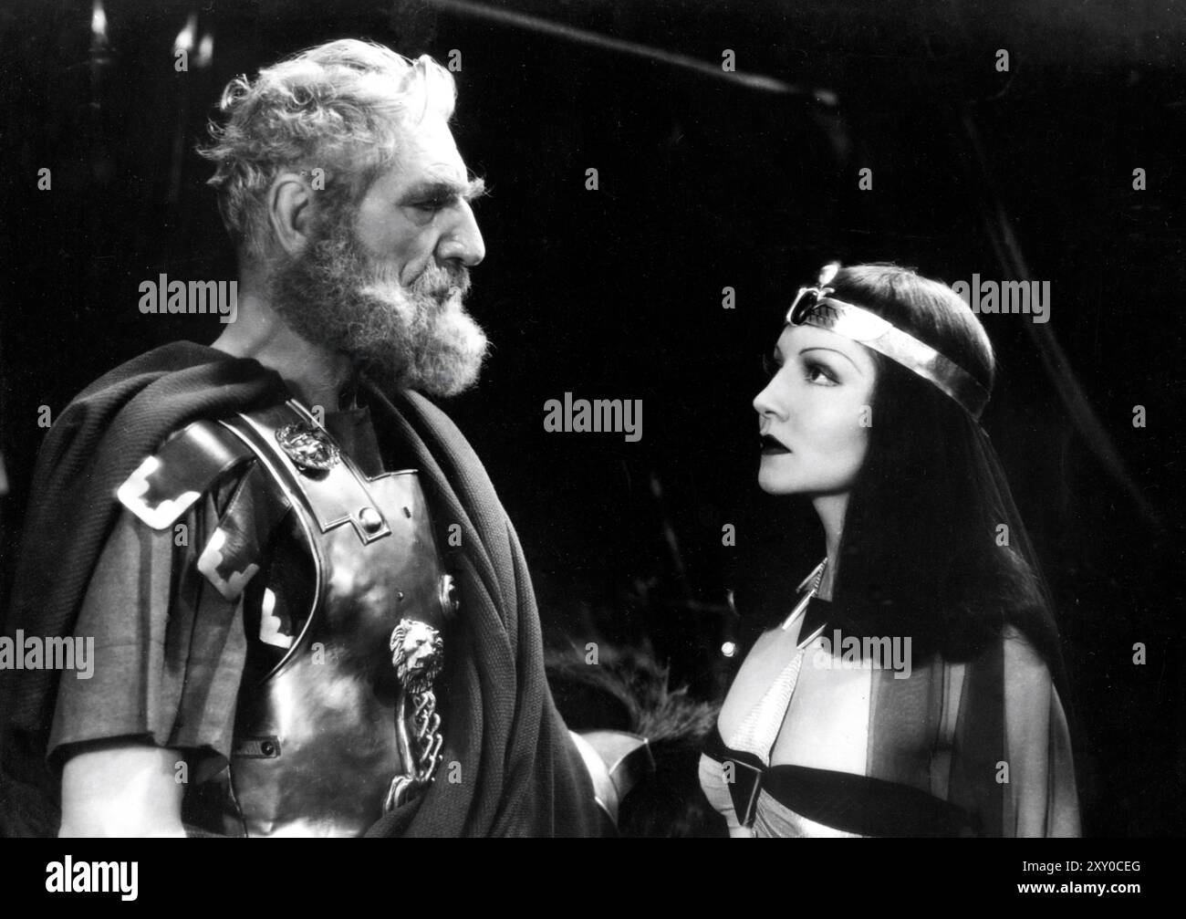 Claudette colbert in cleopatra hi-res stock photography and images - Alamy