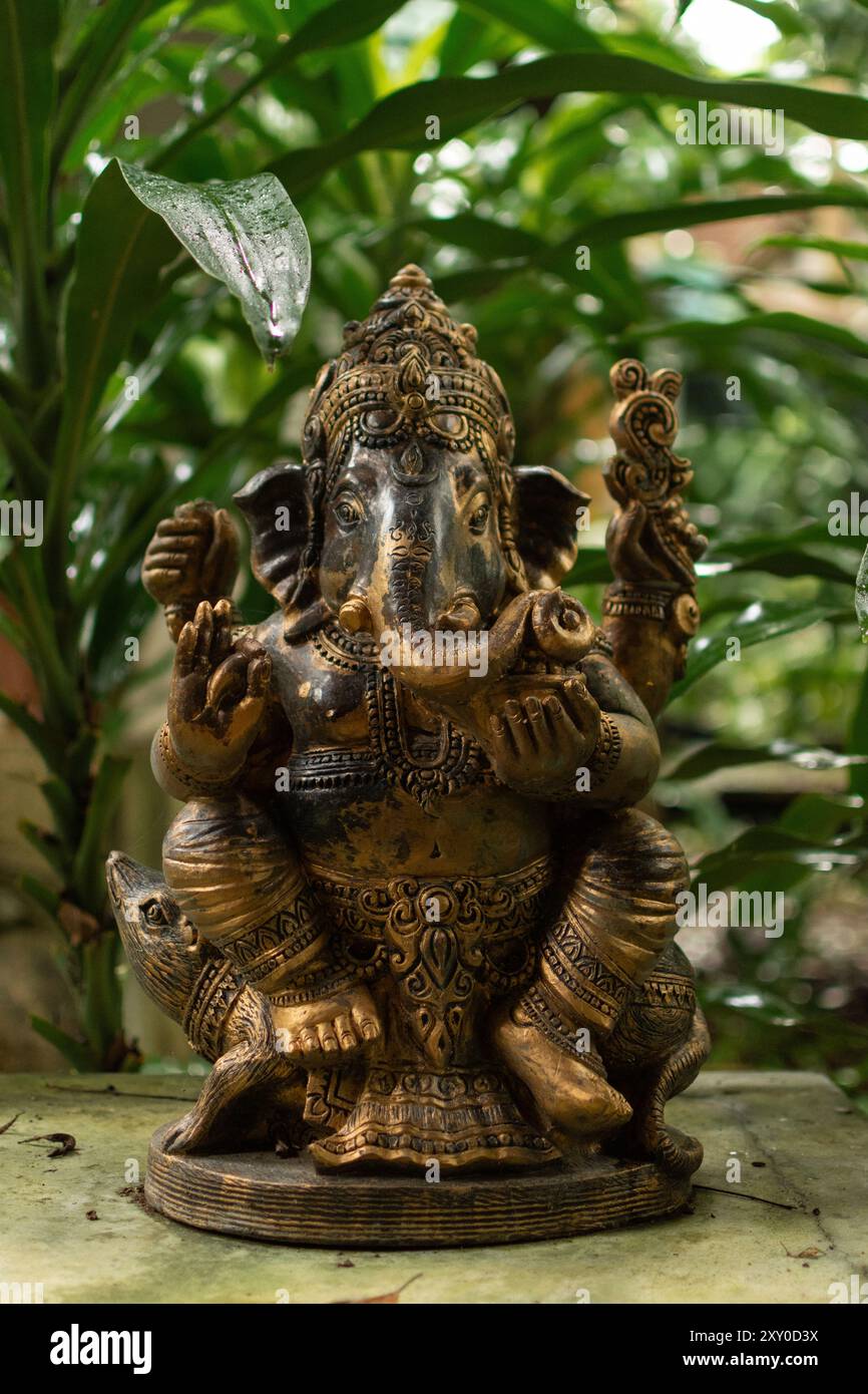Hindu ganesha statue in thailand hi-res stock photography and images ...