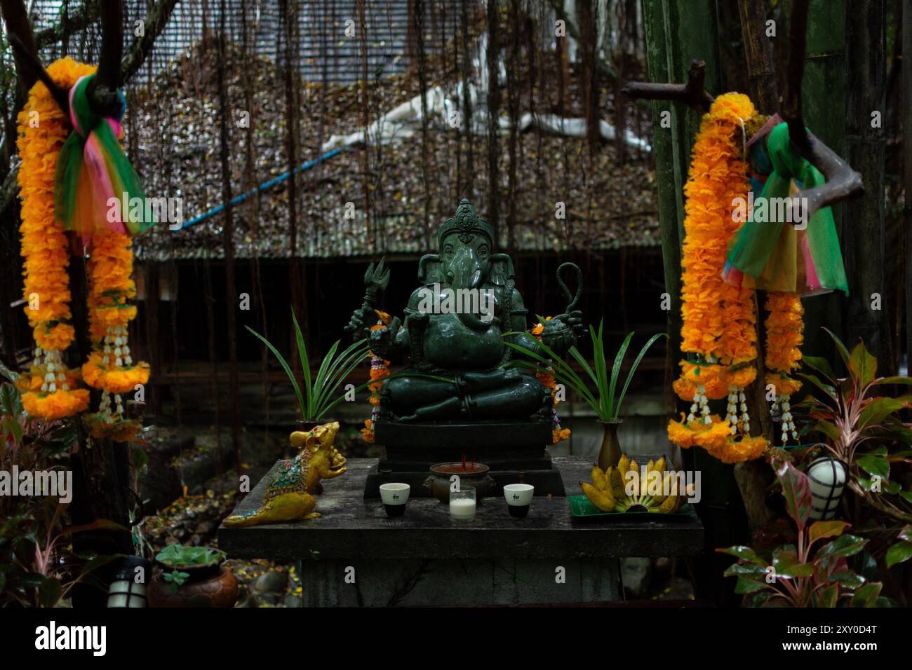 Hindu ganesha statue in thailand hi-res stock photography and images ...