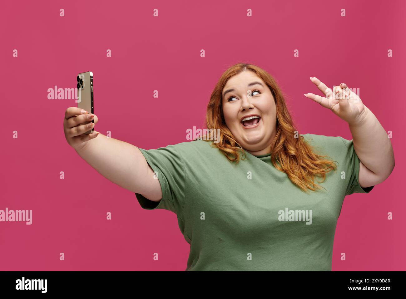 Woman flashing hi-res stock photography and images - Alamy