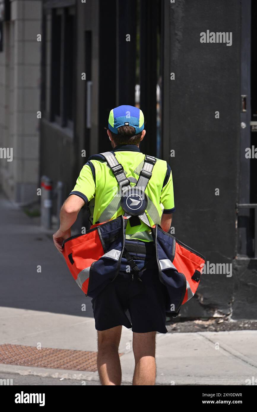 Postman bags hi-res stock photography and images - Alamy
