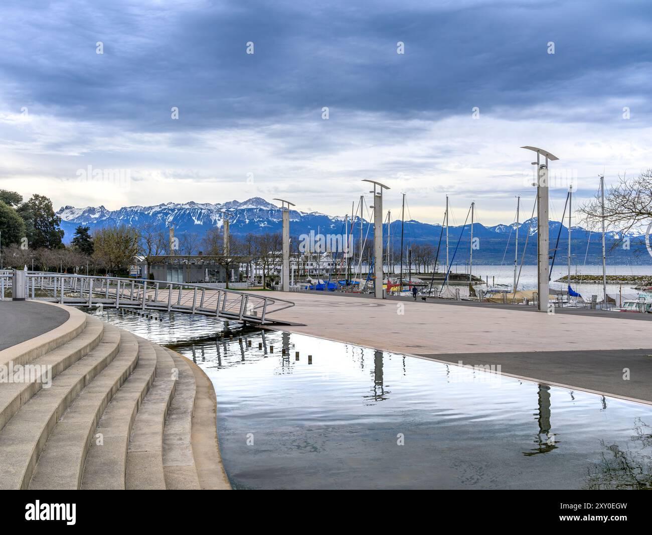 Place de Navigation / Place de la Navigation marina on Lake Geneva ...