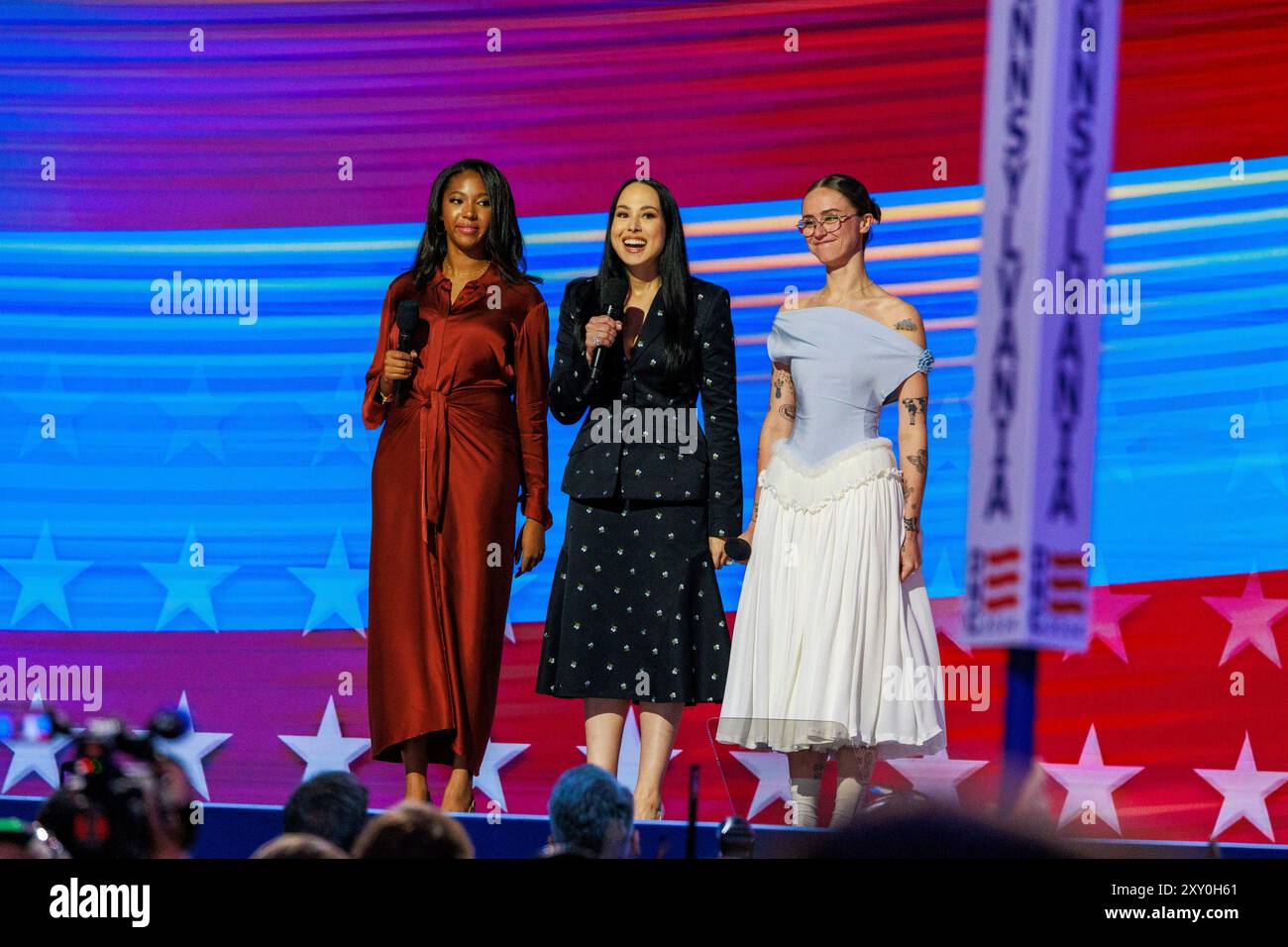 CHICAGO, ILLINOIS - AUGUST 22: Meena Harris, Ella Emhoff and Helena ...