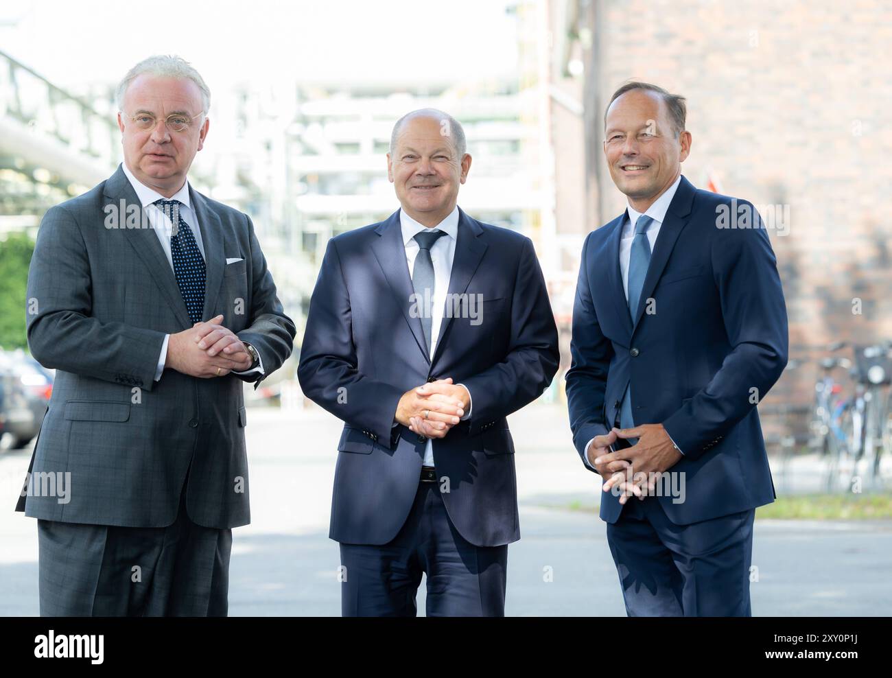 Bundekanzler Olaf Scholz besucht Unternehmen Evonik Bundeskanzler Olaf ...