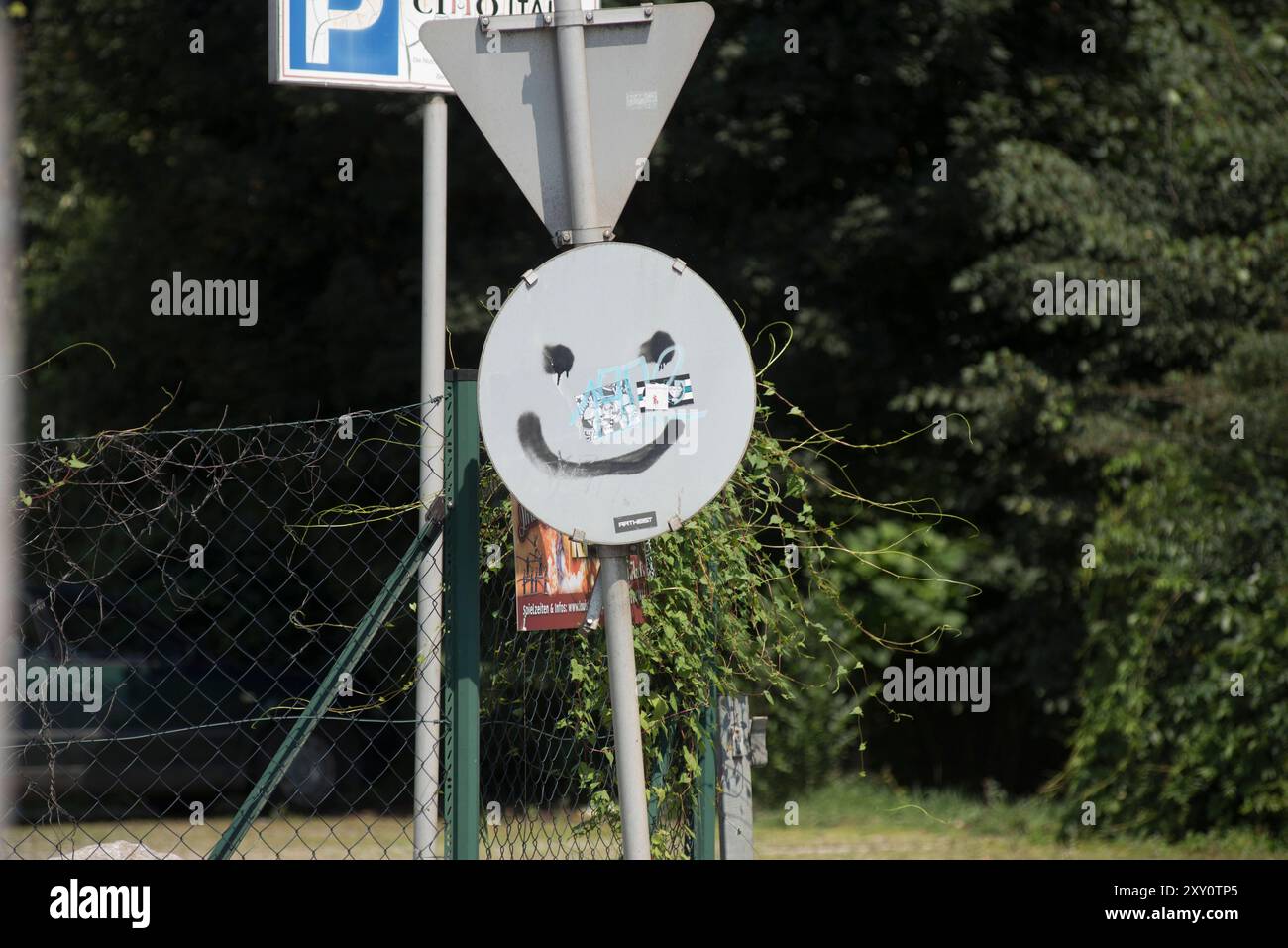 traffic management and road signs, visual information and warnings in ...