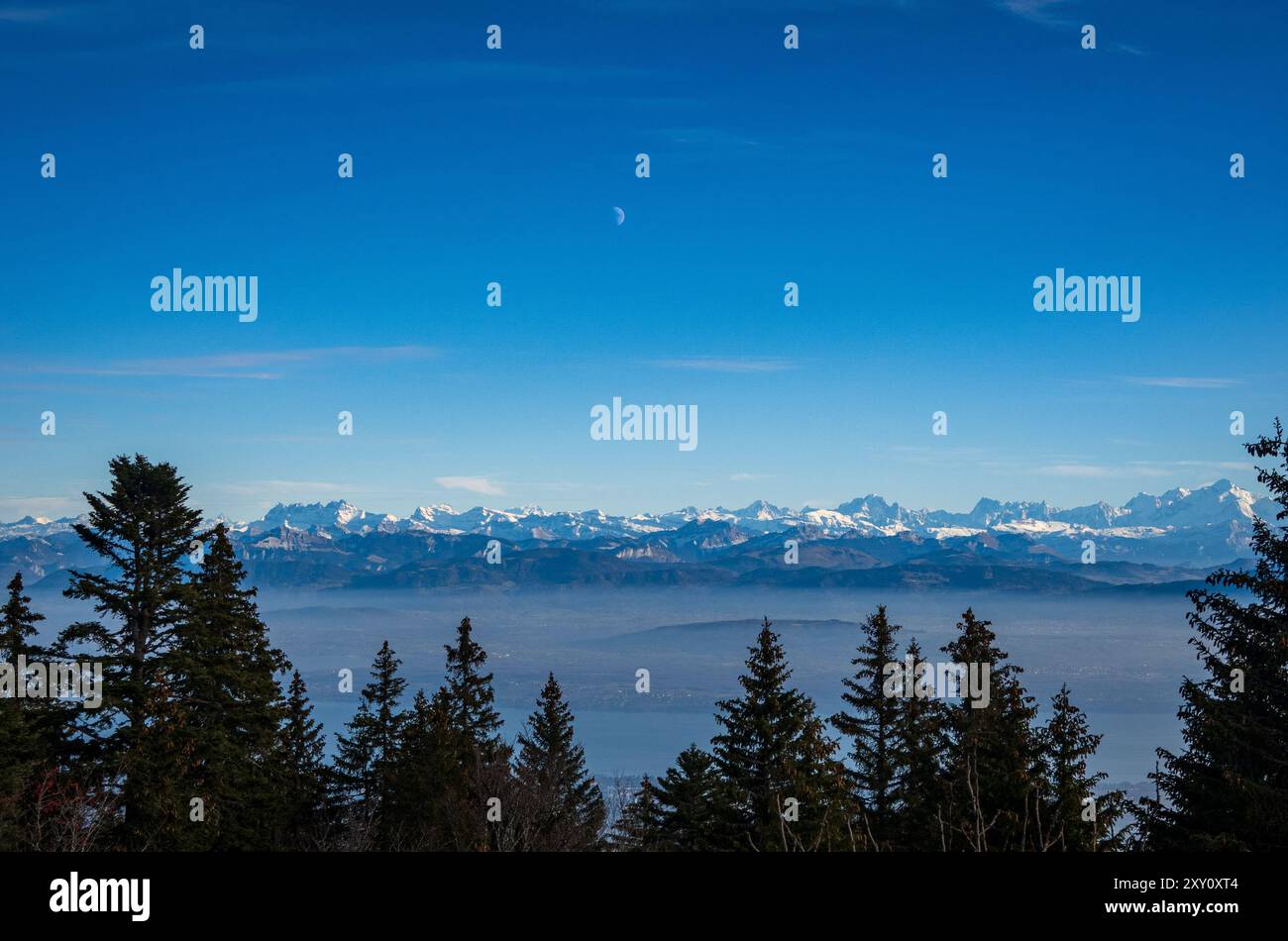 Breathtaking panoramic scenery from Le Mole, overlooking the majestic ...