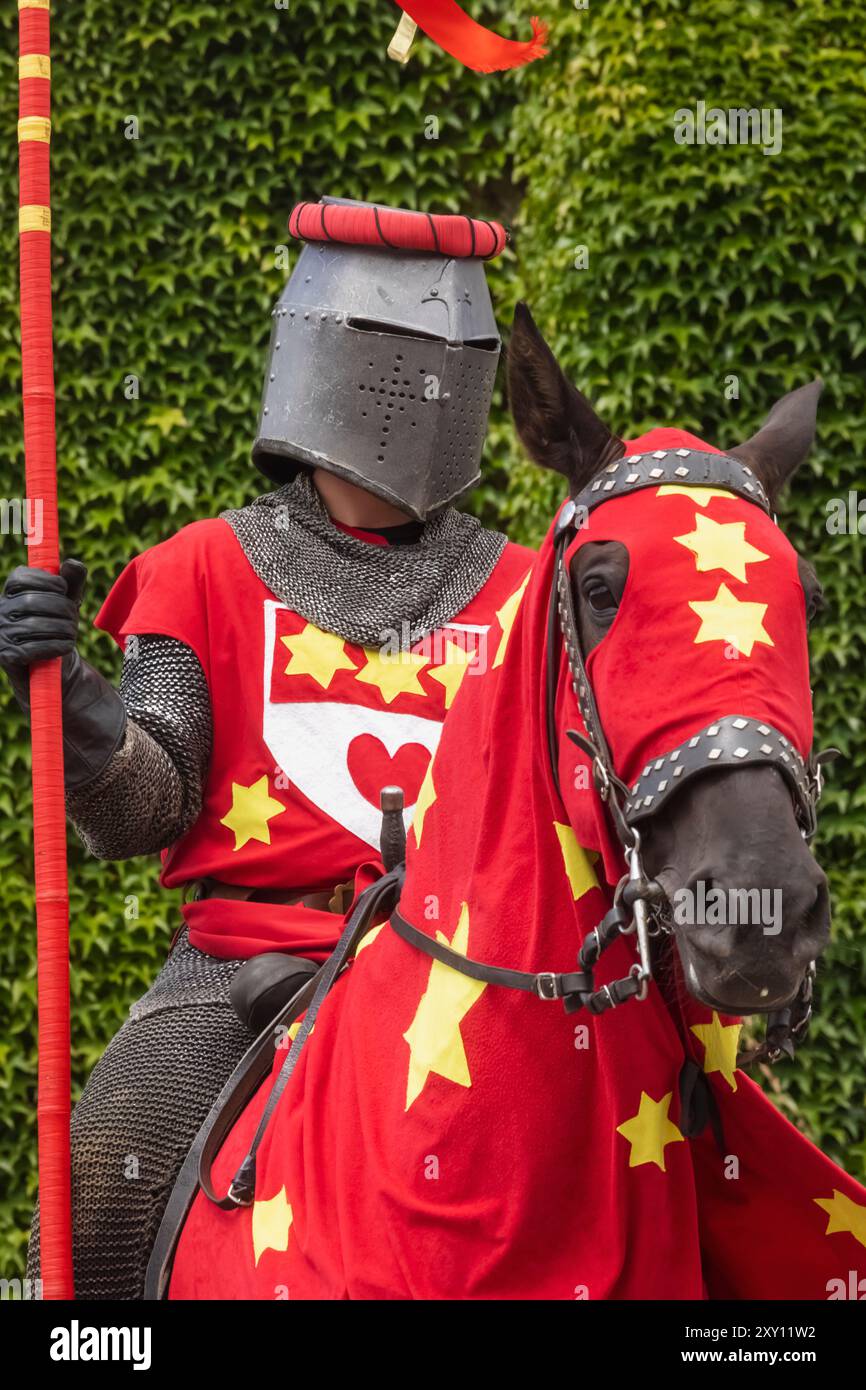 England, Kent, Hever, Hever Castle, Colourful Knight in Armour on ...