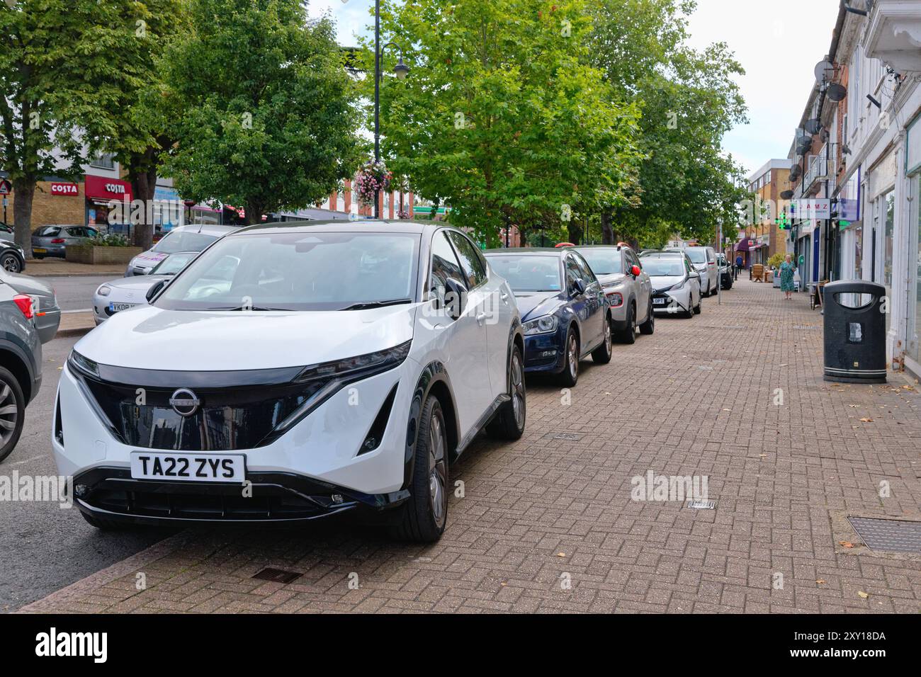 Pavement blocking hi-res stock photography and images - Alamy