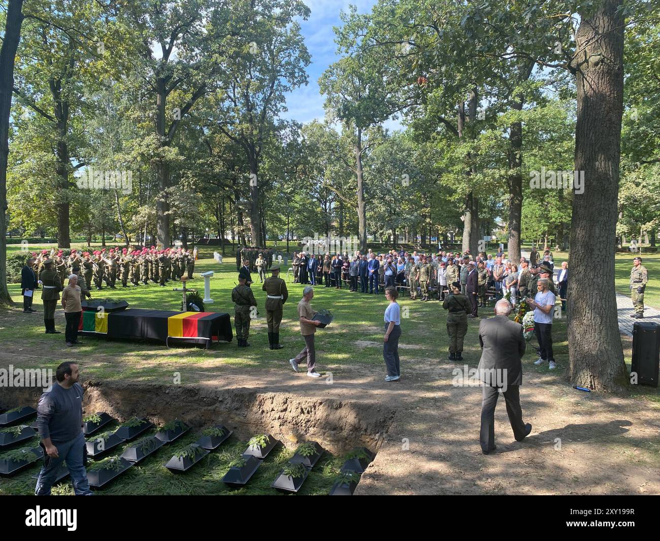 Kaunas, Lithuania. 27th Aug, 2024. Soldiers and guests stand at a ...
