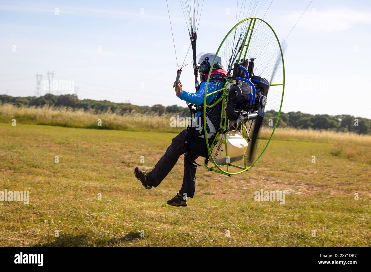 Powered paragliding flight Stock Photo - Alamy