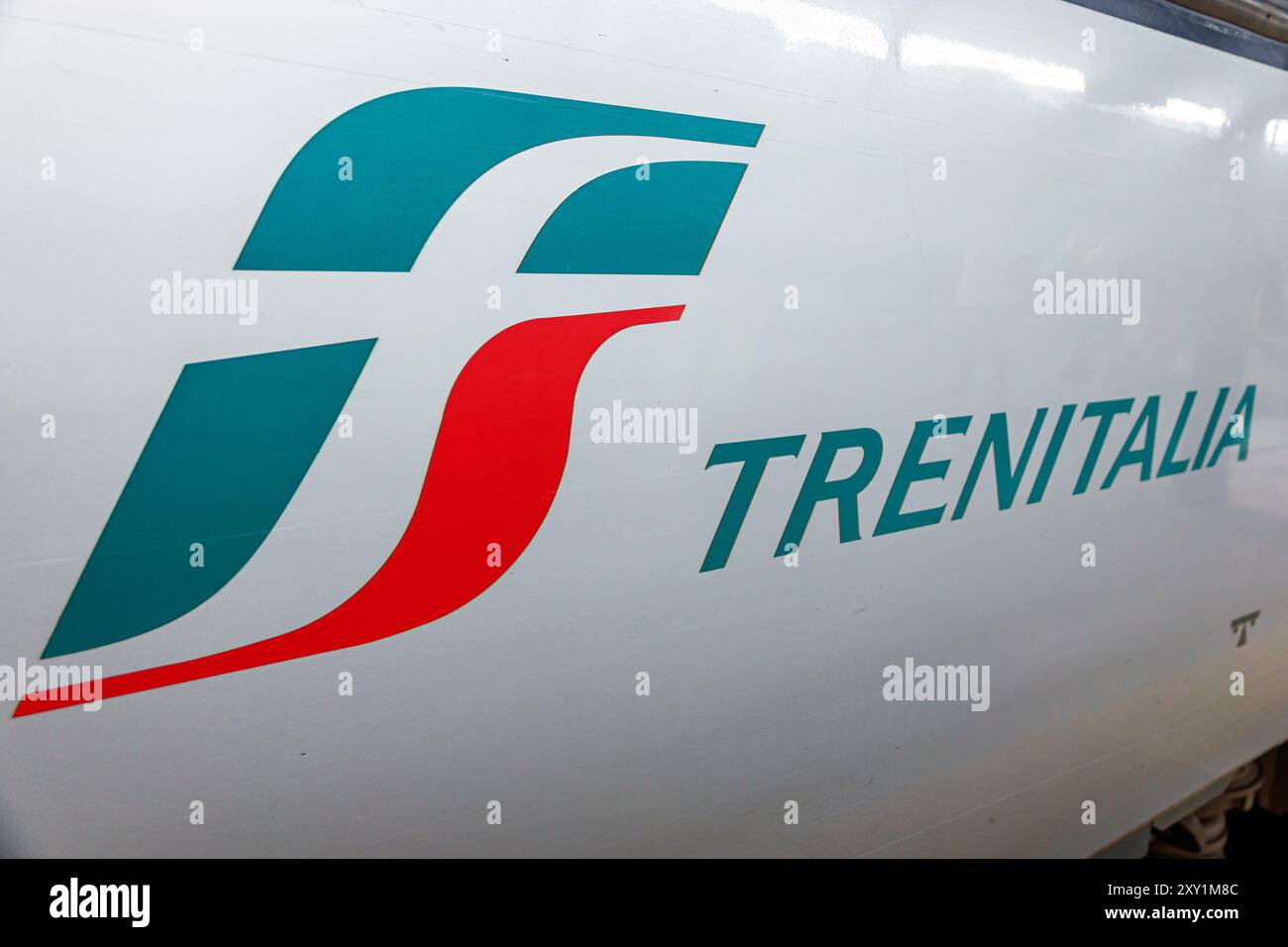 Car coach livery trenitalia logo hi-res stock photography and images ...