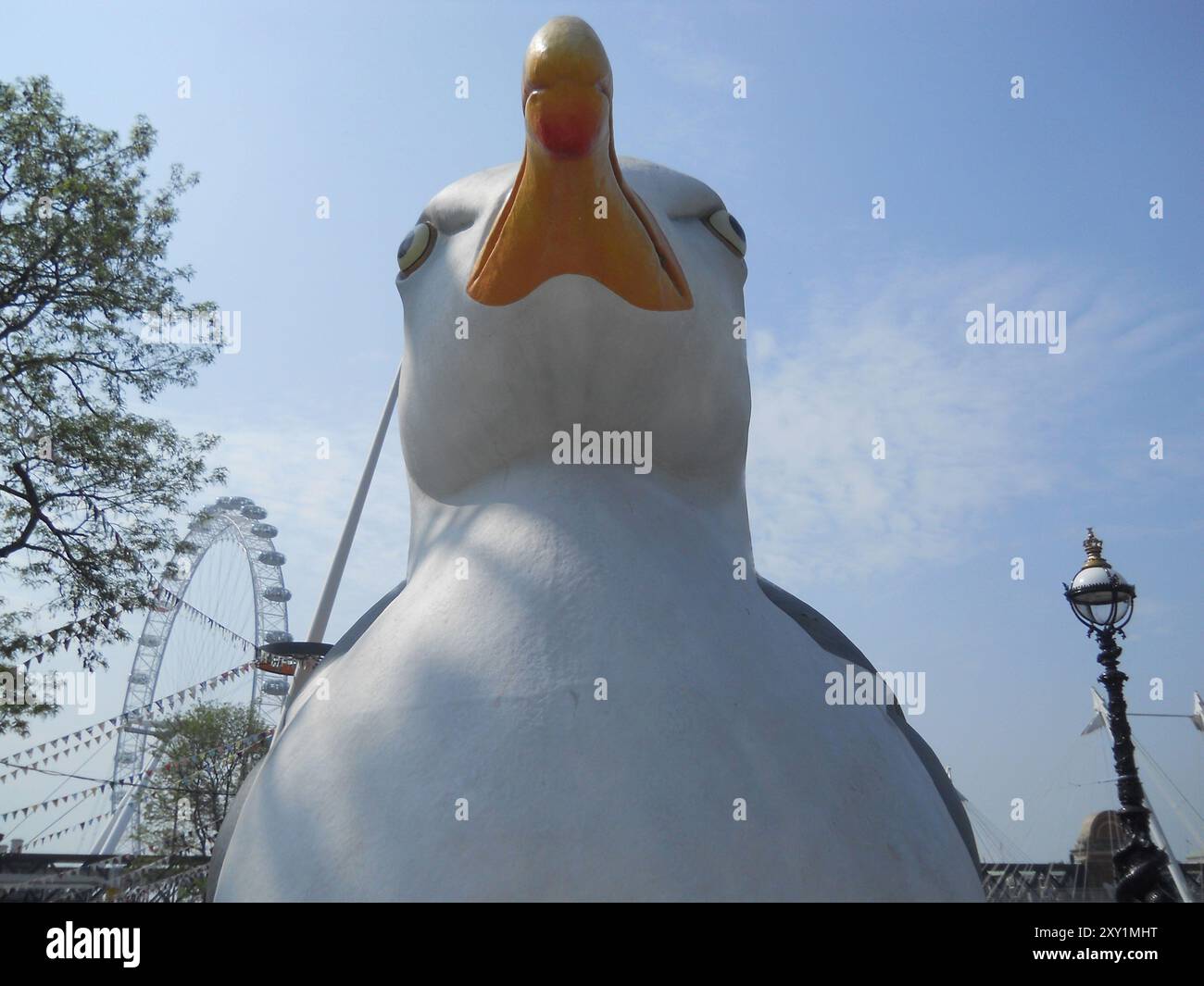 Mark dions giant seagull hi-res stock photography and images - Alamy
