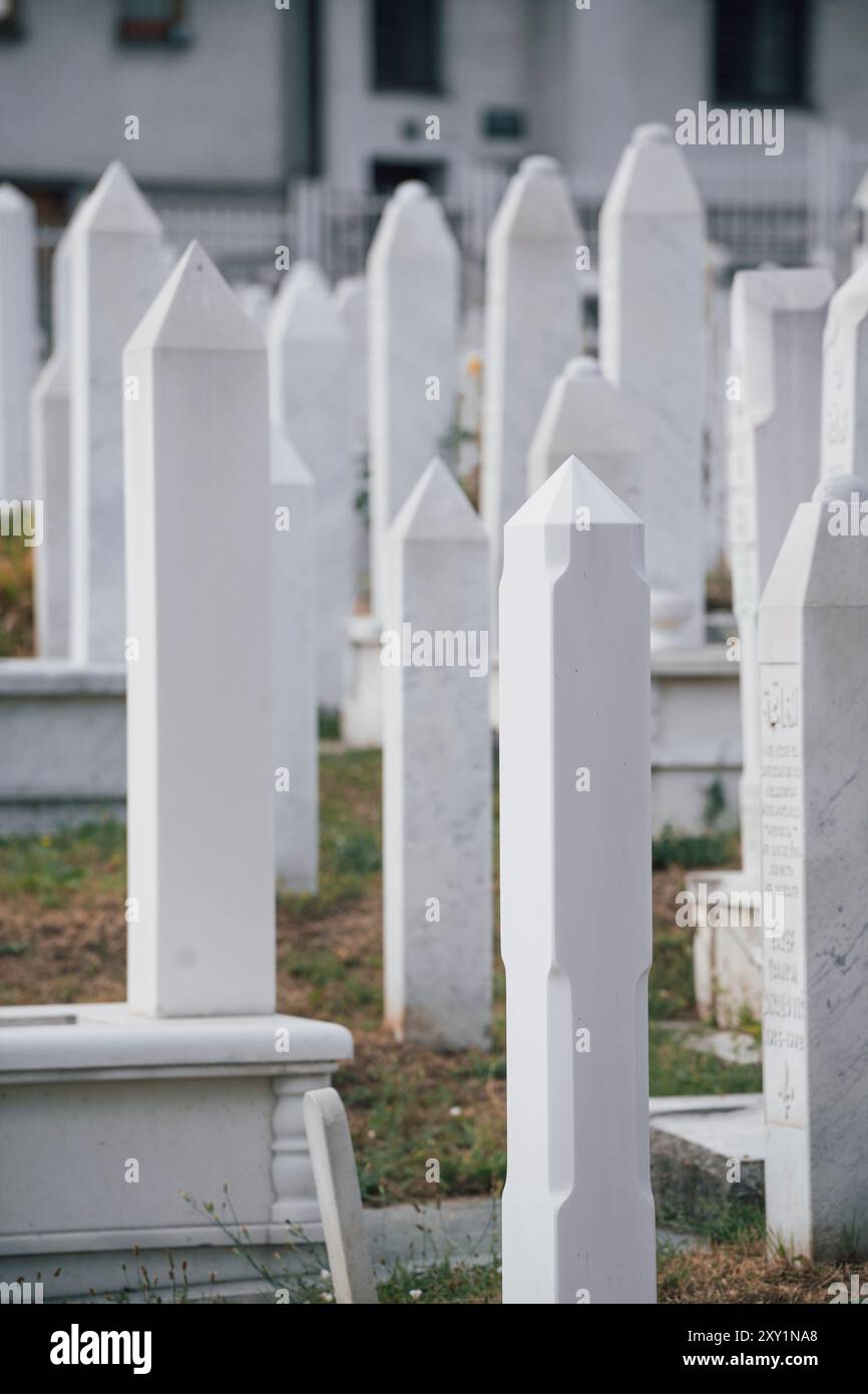 Color image of Muslim tomb stones in a cemetery Stock Photo - Alamy