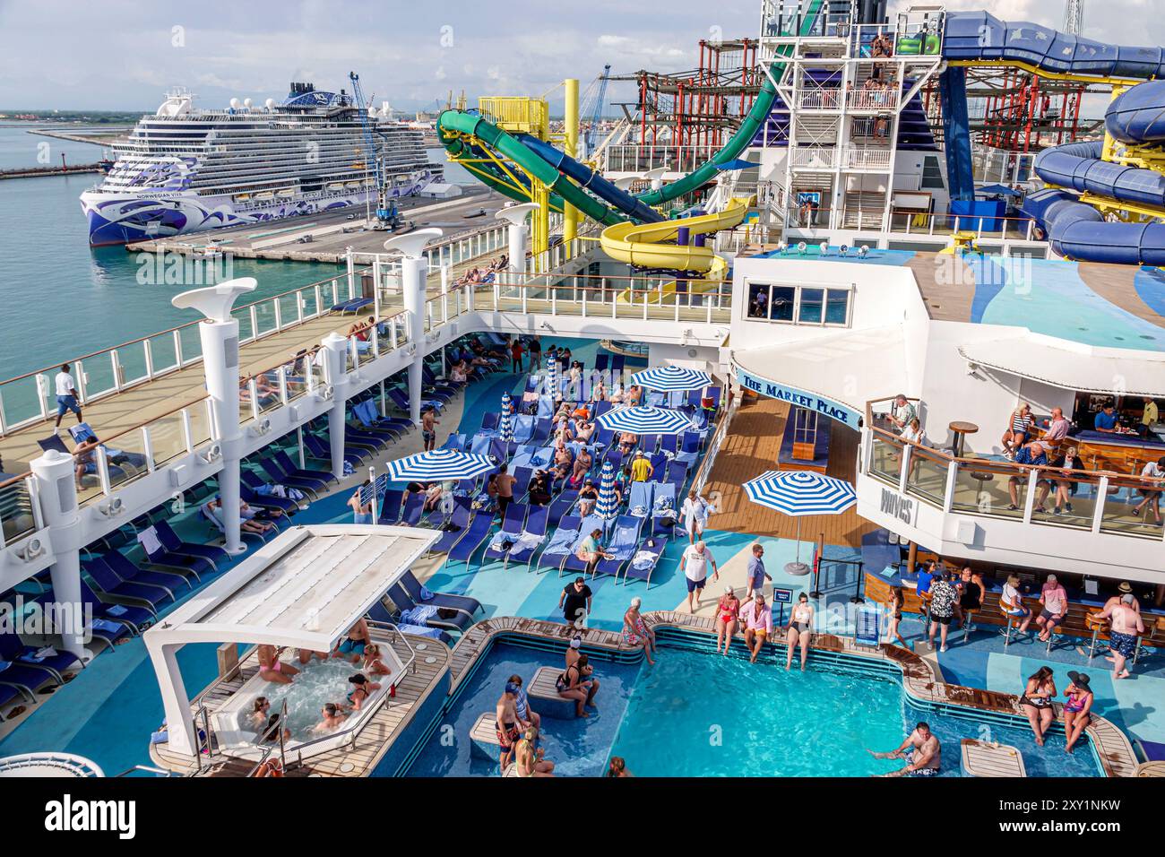 Onboard overhead from above view hi-res stock photography and images ...