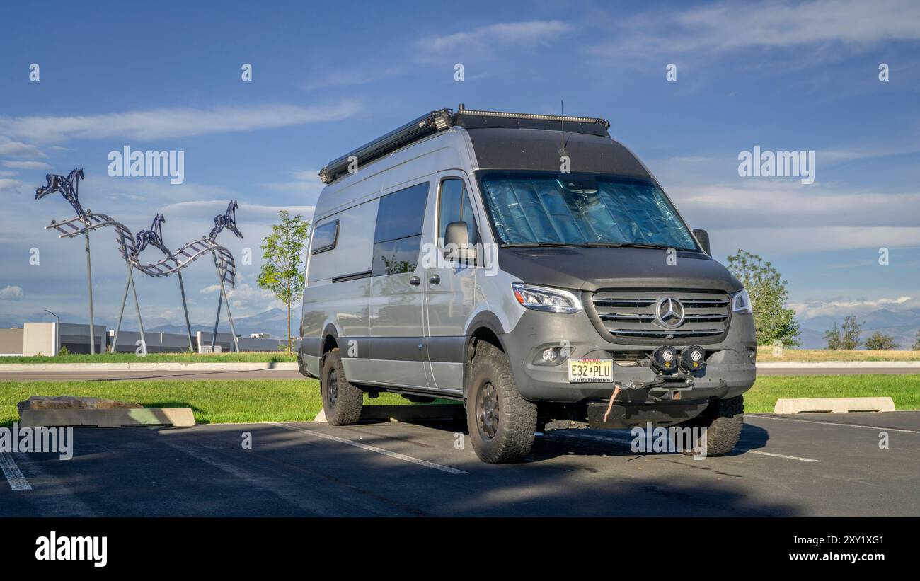 Mercedes benz sprinter 4x4 hi-res stock photography and images - Alamy