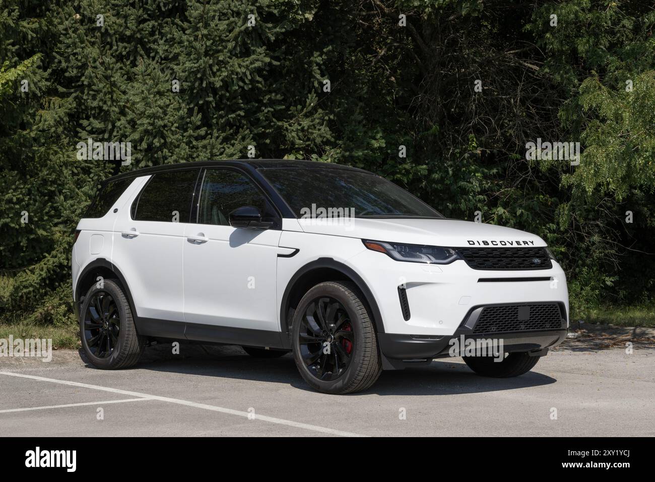 Indianapolis - August 25, 2024: Land Rover Discovery Sport display ...