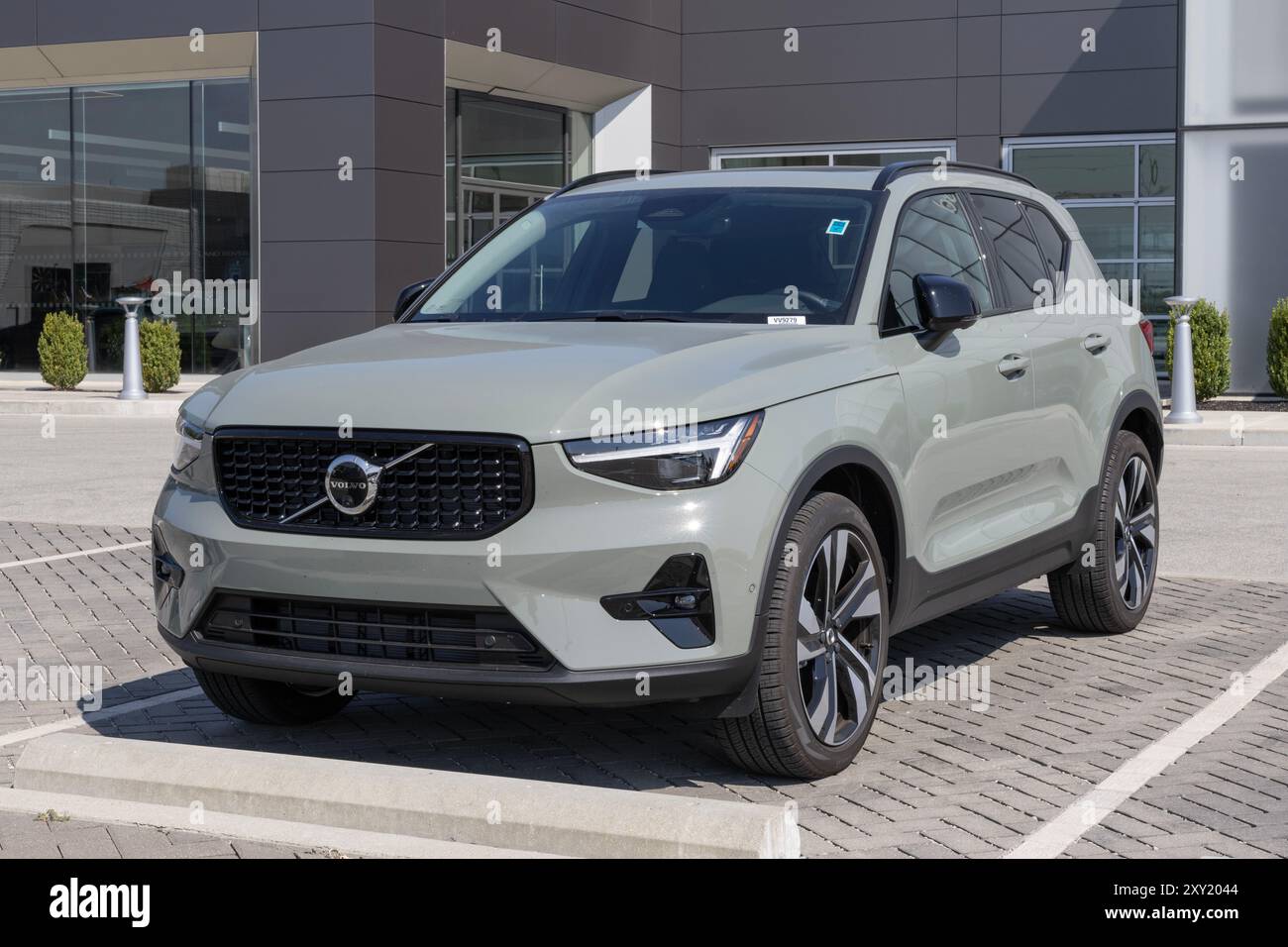 Indianapolis - August 25, 2024: Volvo XC40 B5 Plus display. Volvo ...