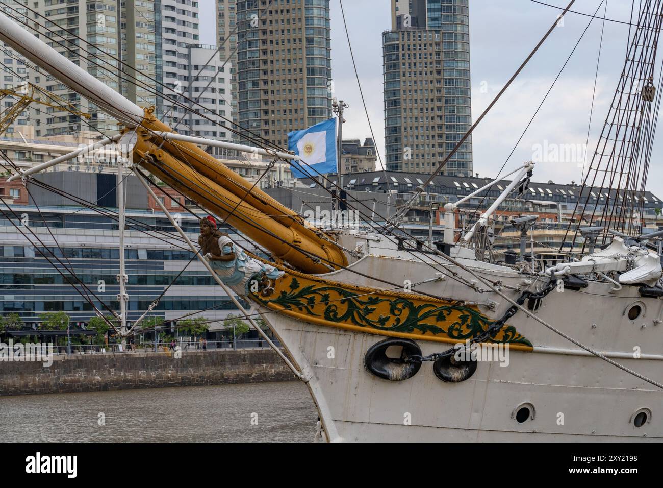 Detail view of the bow & figurehead of the ARA Presidente Sarmiento, a ...