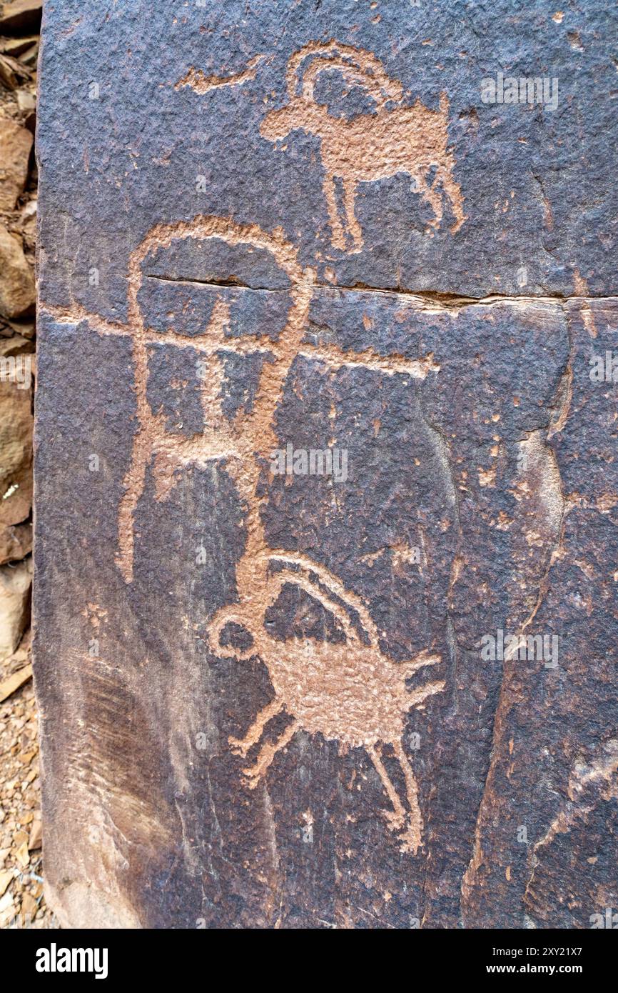 A pre-Hispanic Native American Fremont Culture rock art or petroglyph ...