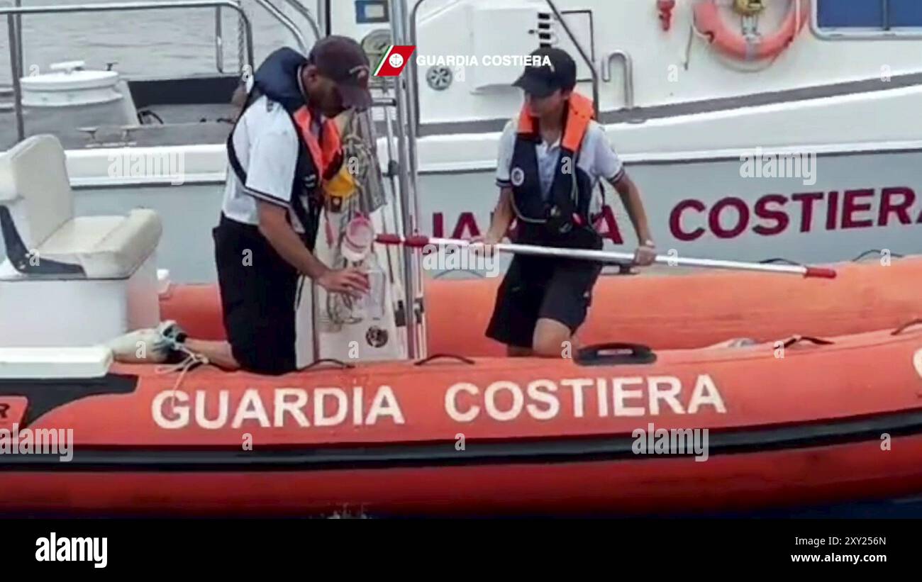 Porticello Palermo - sinking of the yacht Bayesian (due to a tornado ...