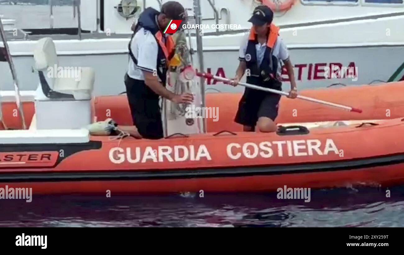Porticello Palermo - sinking of the yacht Bayesian (due to a tornado ...