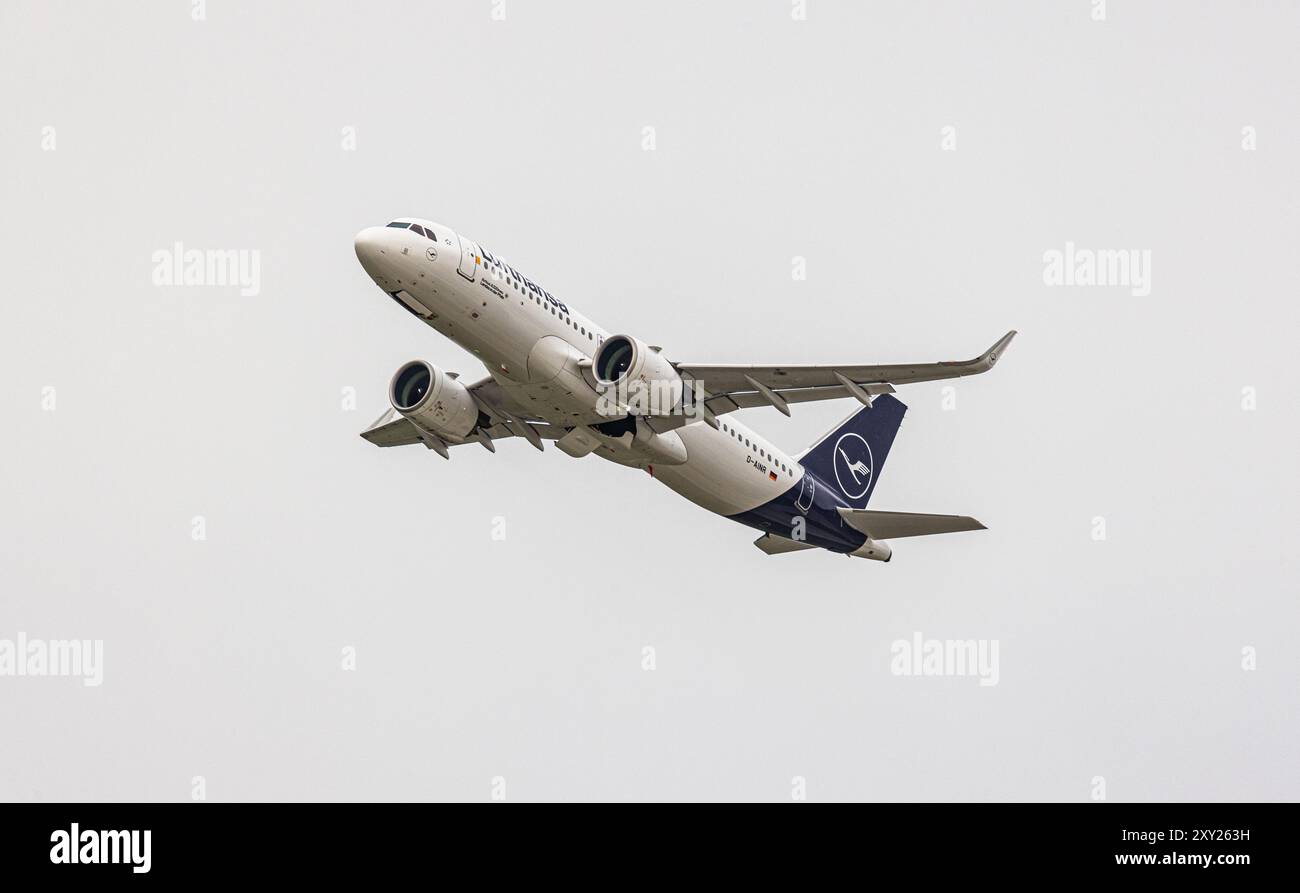 Munich, Germany, 7th Apr 2024: A Lufthansa Airbus A320-271N (Airbus ...