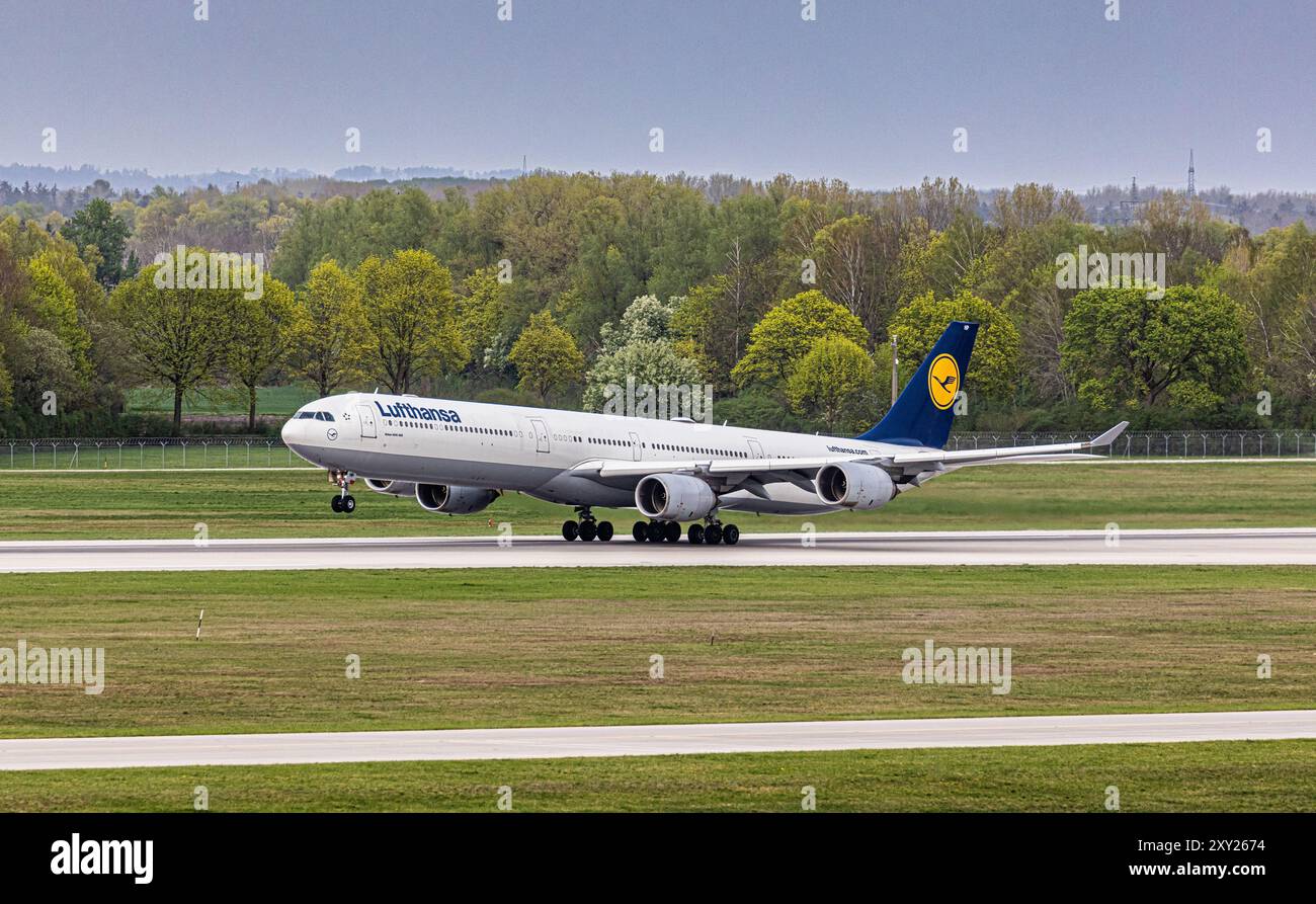 Munich, Germany, 7th Apr 2024: A Lufthansa Airbus A340-642X takes off ...