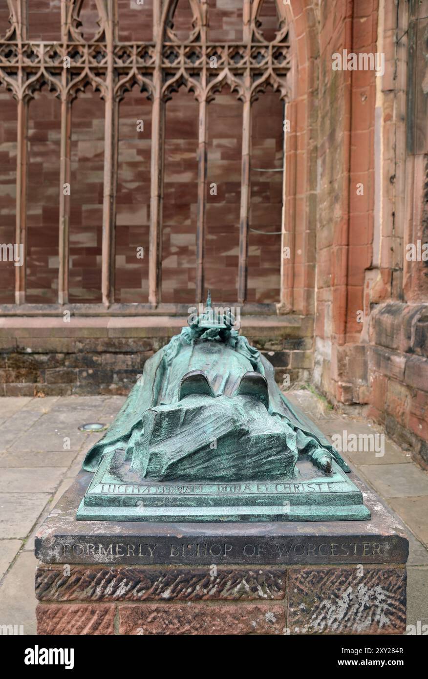 Former Bishop of Worcester statue in Old Coventry Cathedral Stock Photo ...
