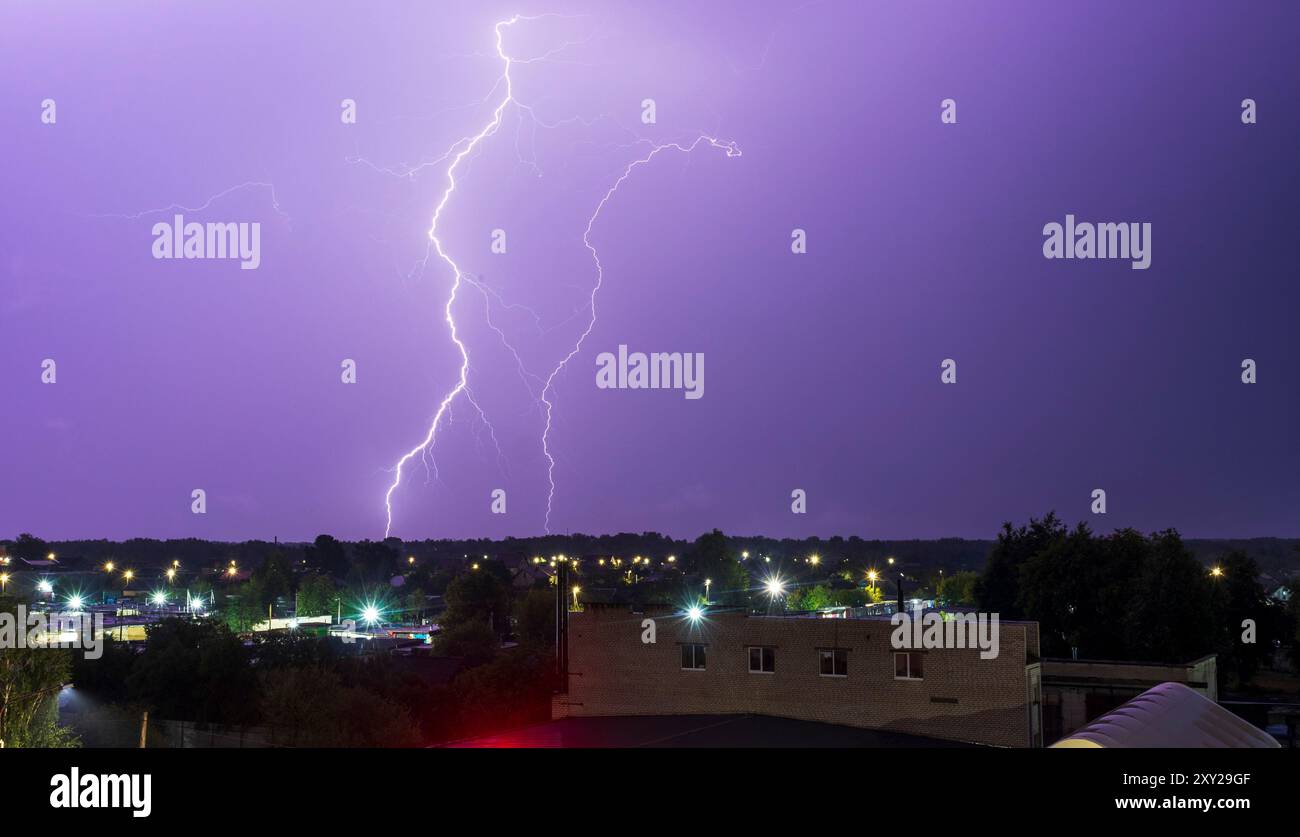 Shot of the lightning in the night sky Stock Photo - Alamy
