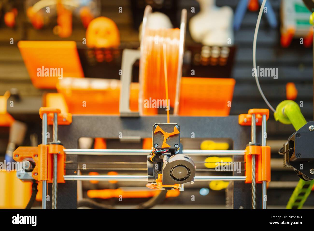 3D printer, home workshop lab. Creative space Stock Photo - Alamy