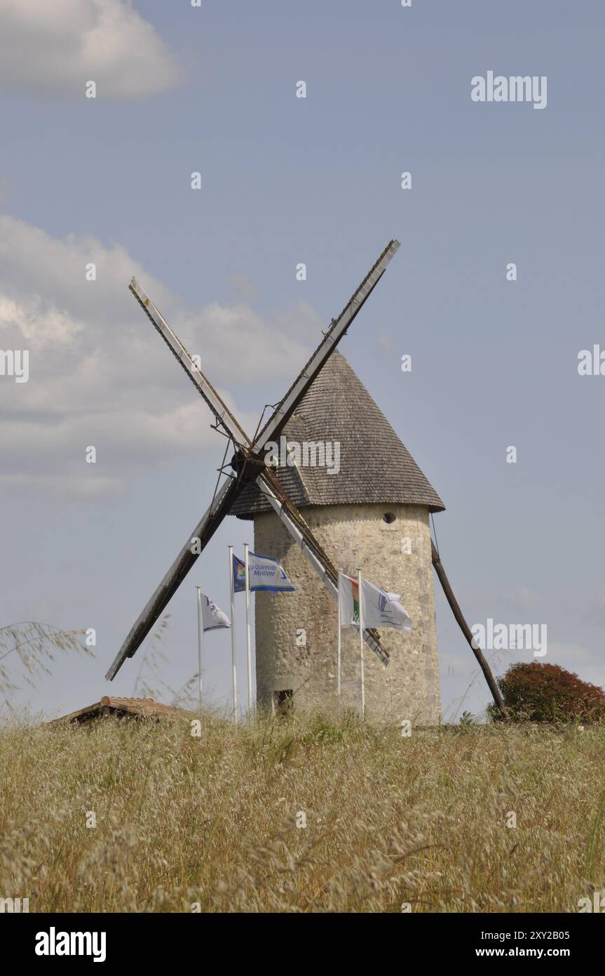 Moulin du Cluzelet in Jonzac Stock Photo - Alamy