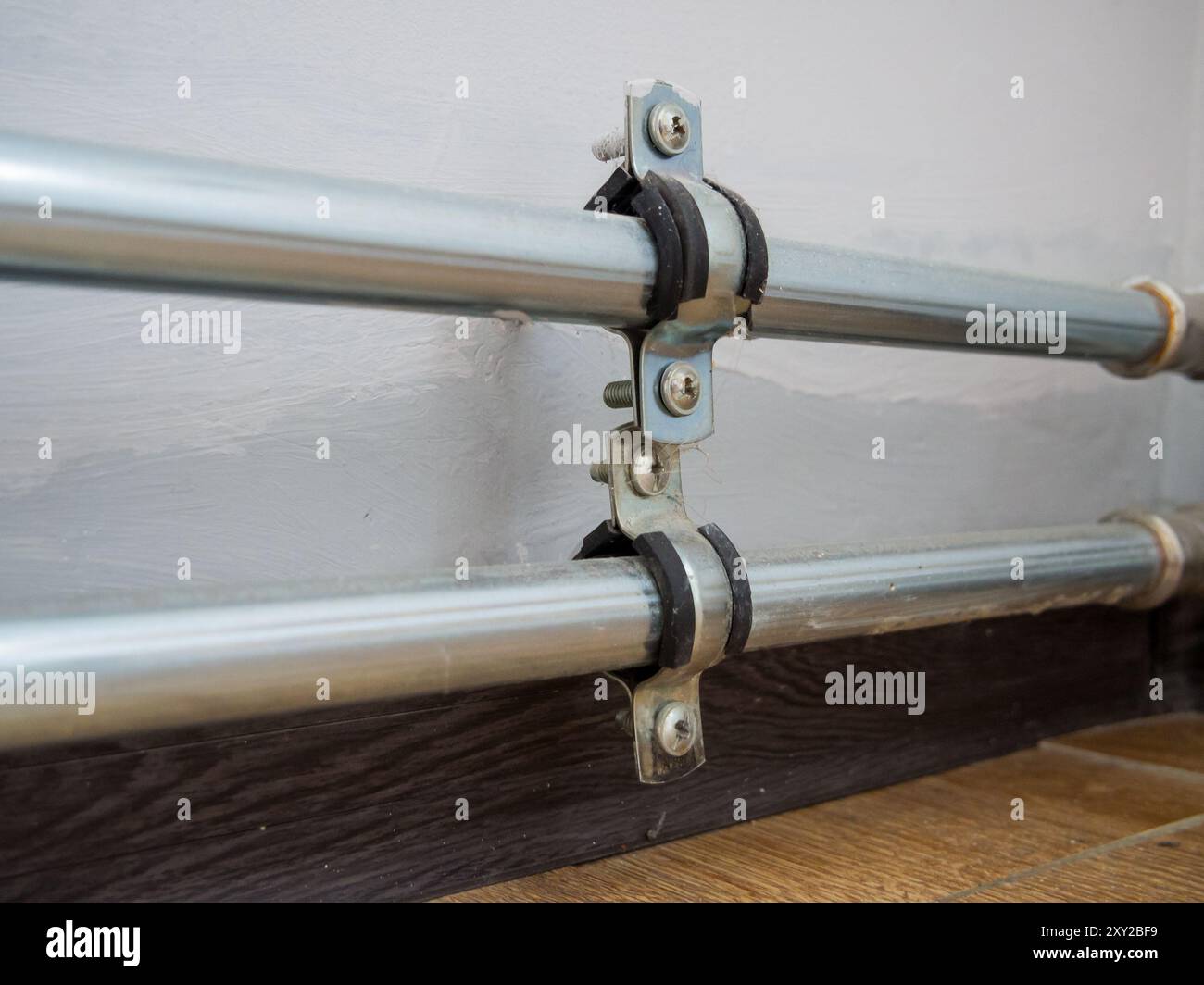 Wall clamps hi-res stock photography and images - Alamy