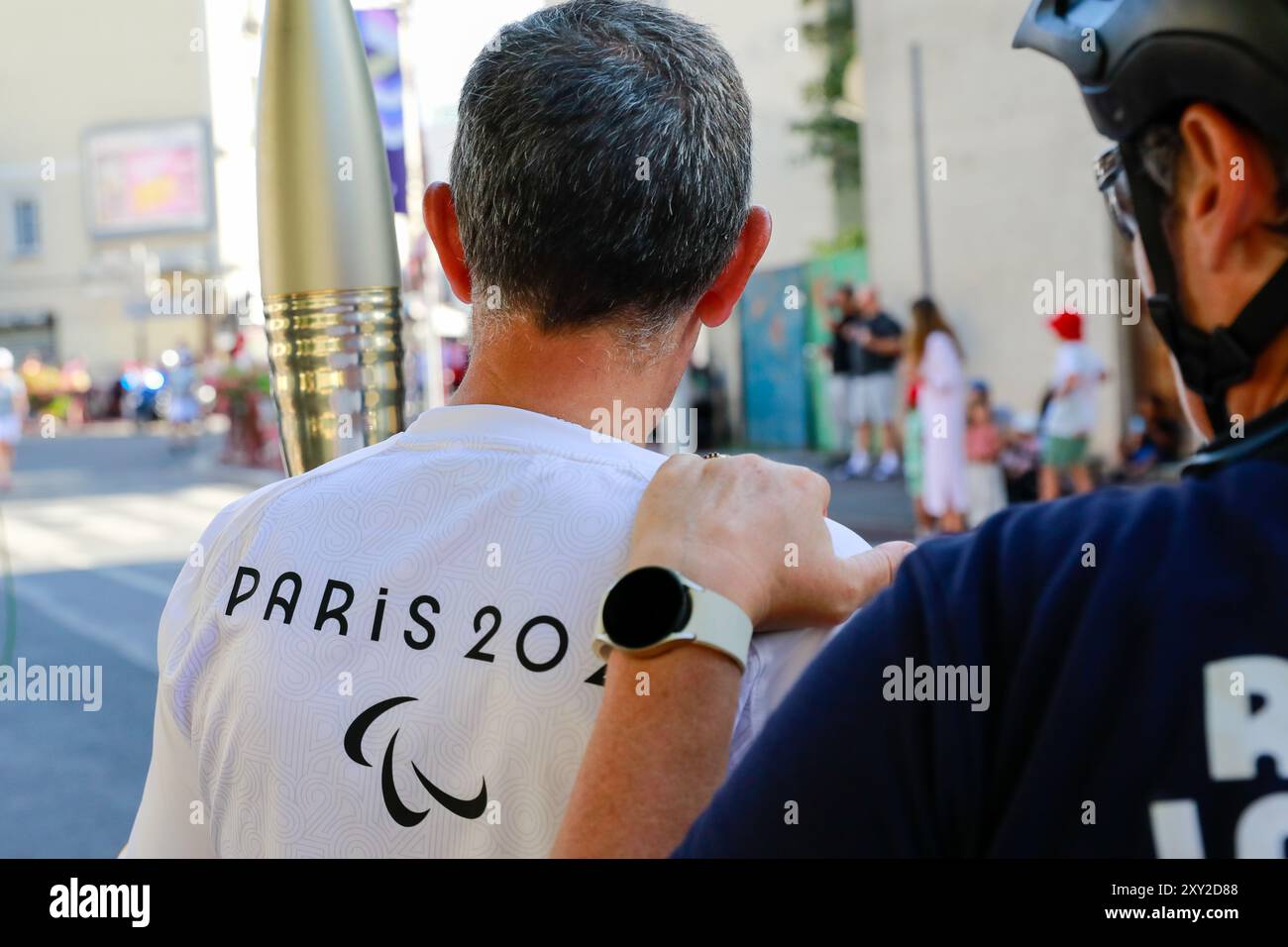 Torch arrived a the Ile De France Region. Flame is going close to Paris ...