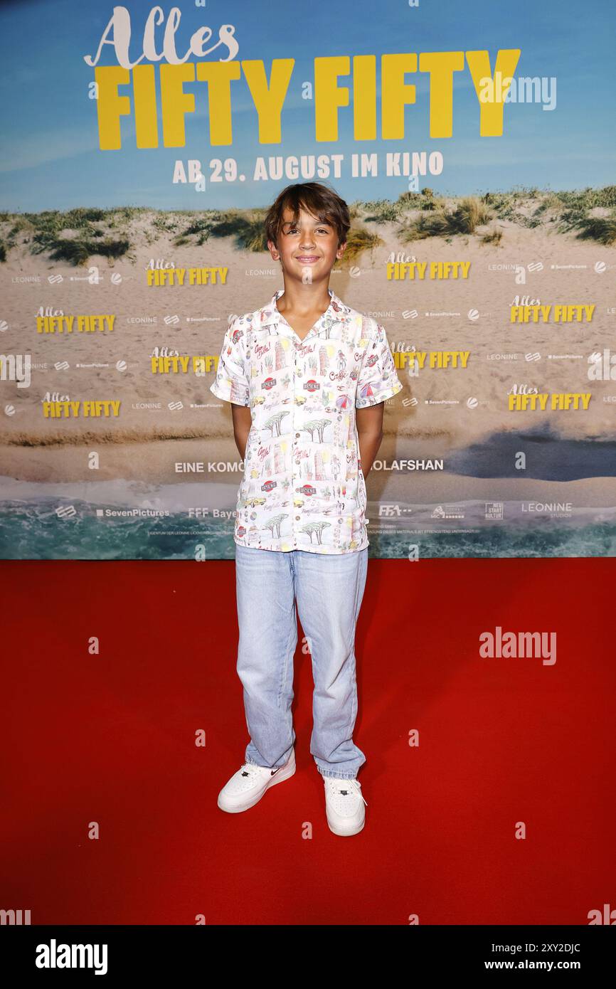 Valentin Thatenhorst bei der ‚Alles Fifty Fifty“ Film Premiere am 27.08 ...