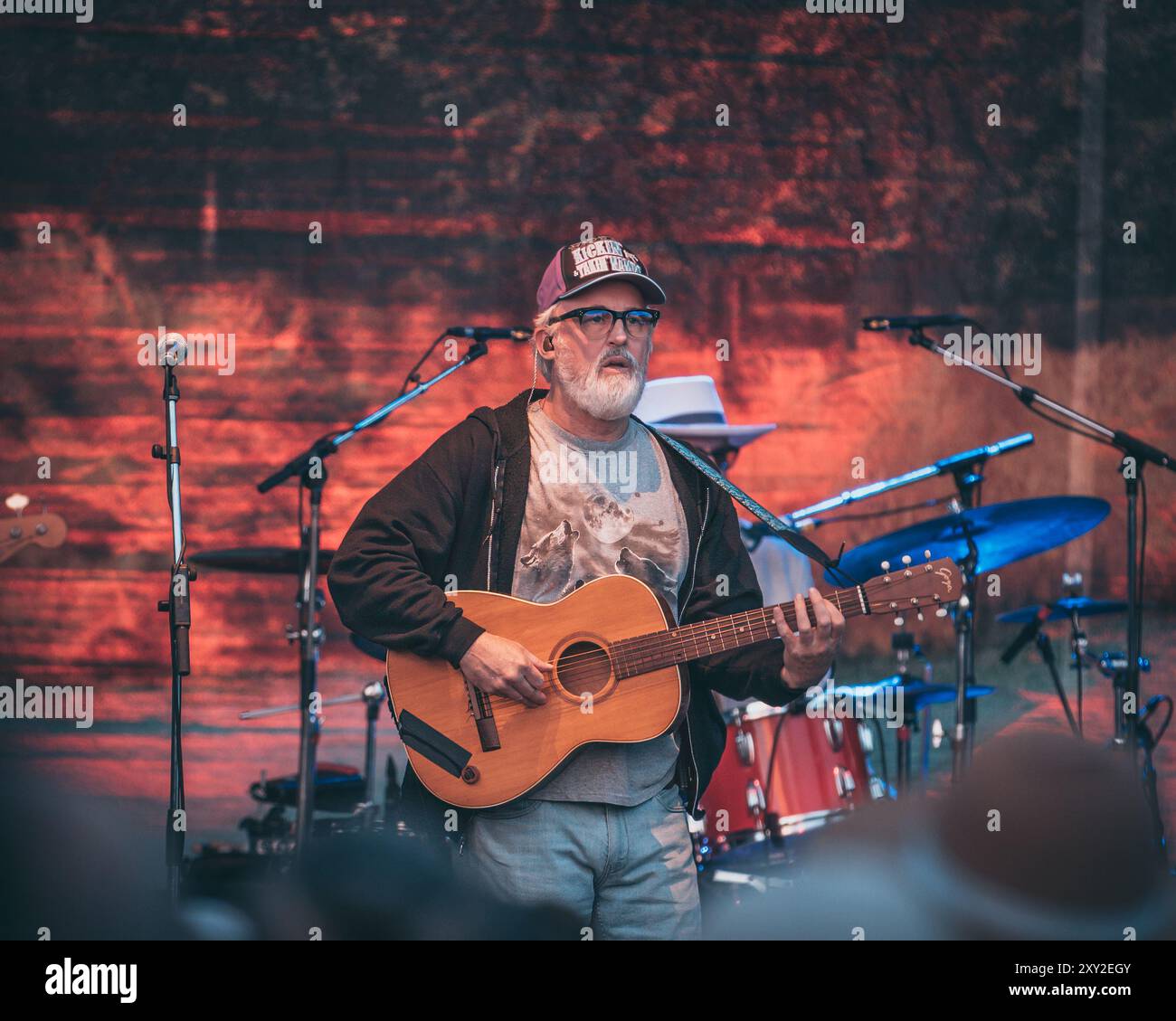 The band CAKE with lead vocalist John McCrea performing in Richmond ...
