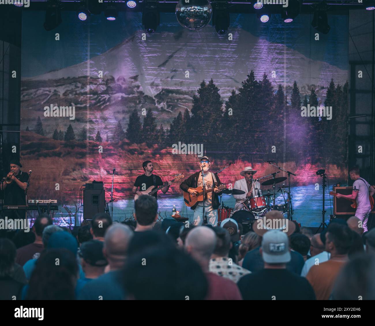 The band CAKE with lead vocalist John McCrea performing in Richmond ...