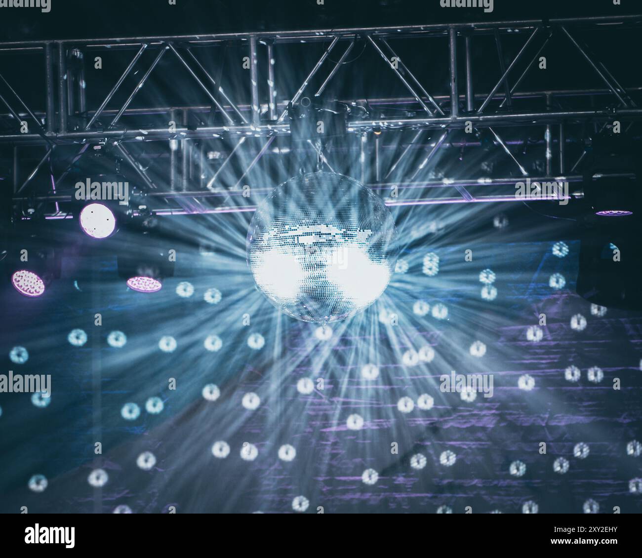 The band CAKE with lead vocalist John McCrea performing in Richmond ...