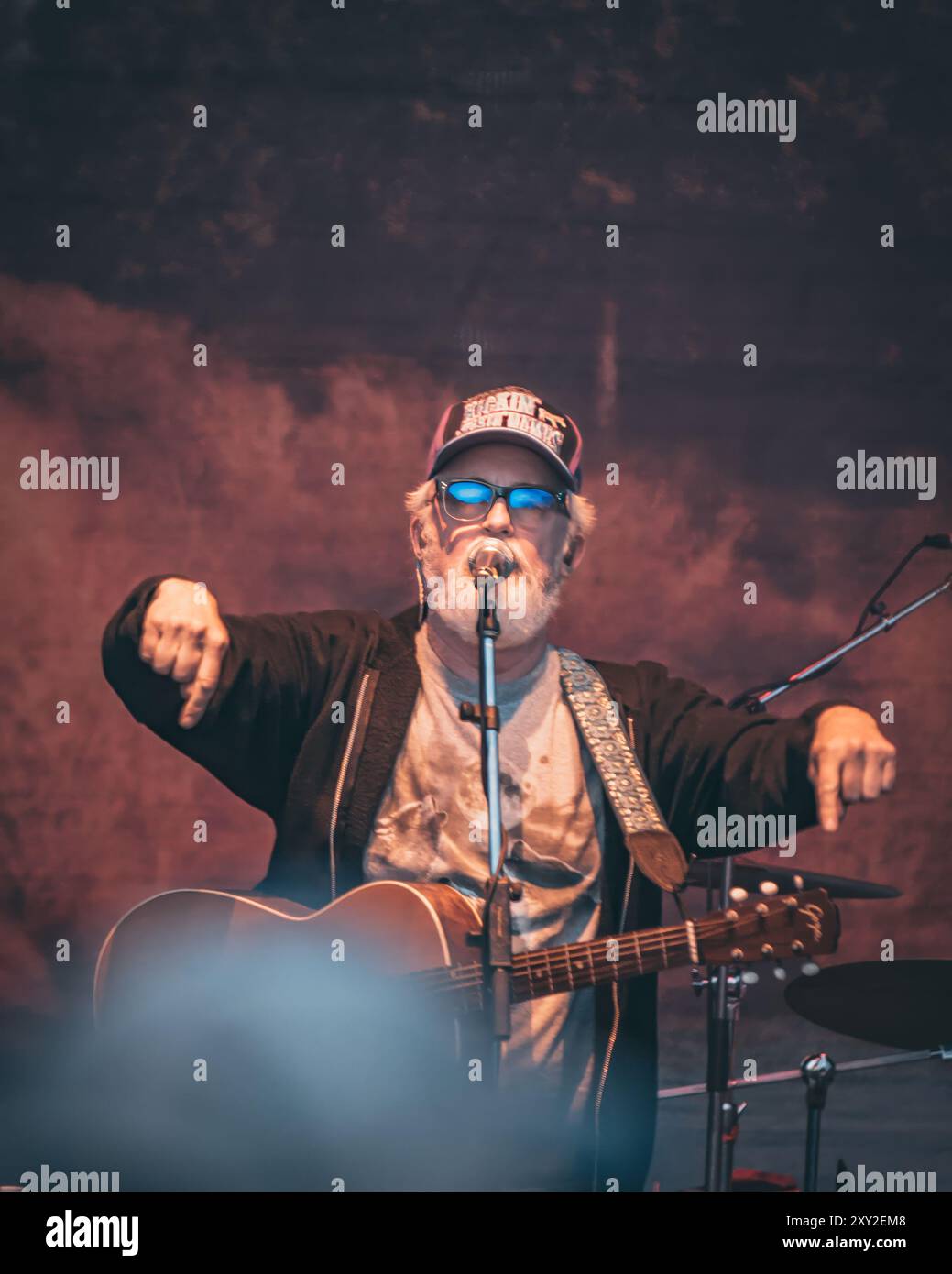 The band CAKE with lead vocalist John McCrea performing in Richmond ...