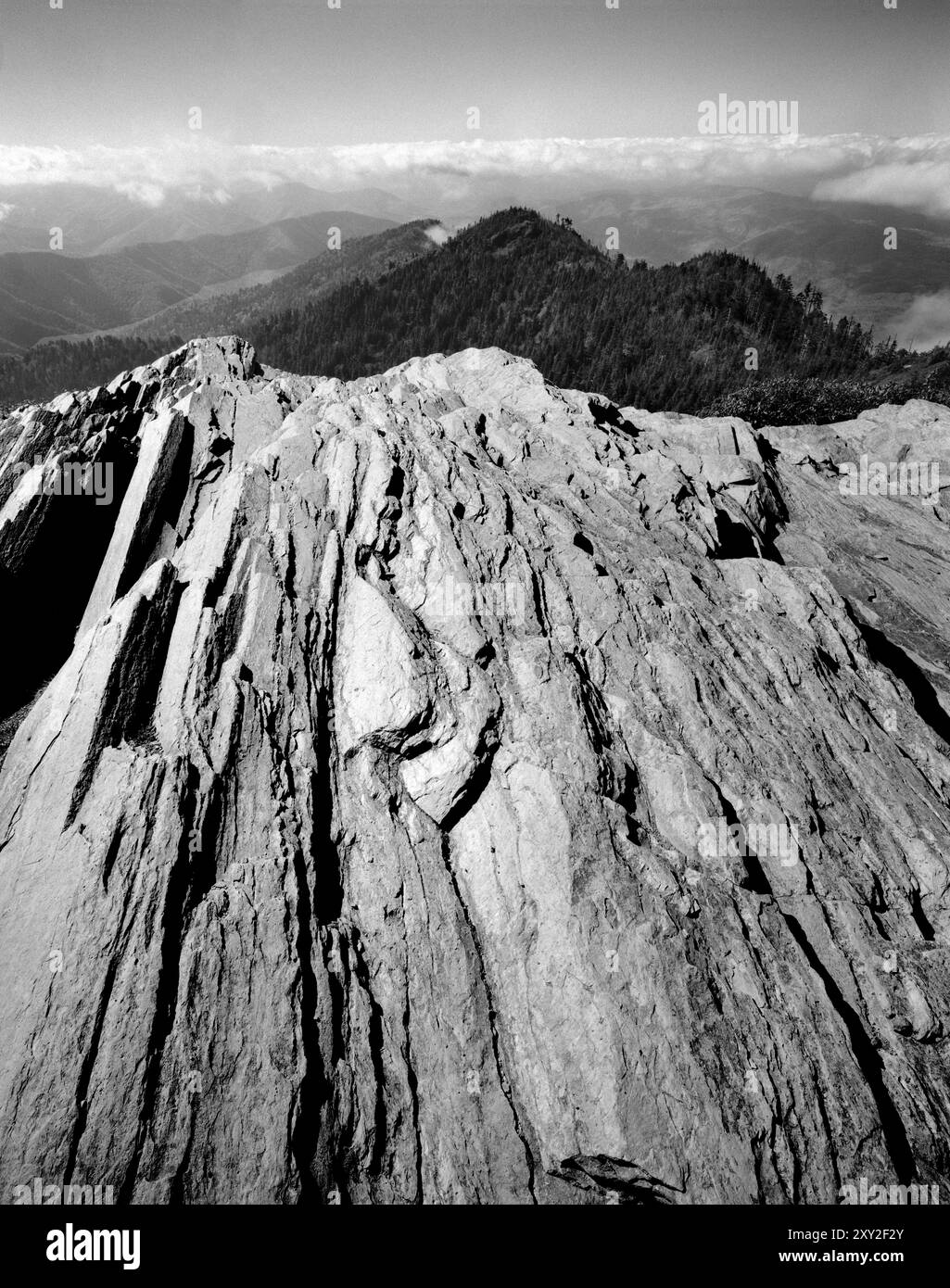 Vertical cliff Black and White Stock Photos & Images - Alamy